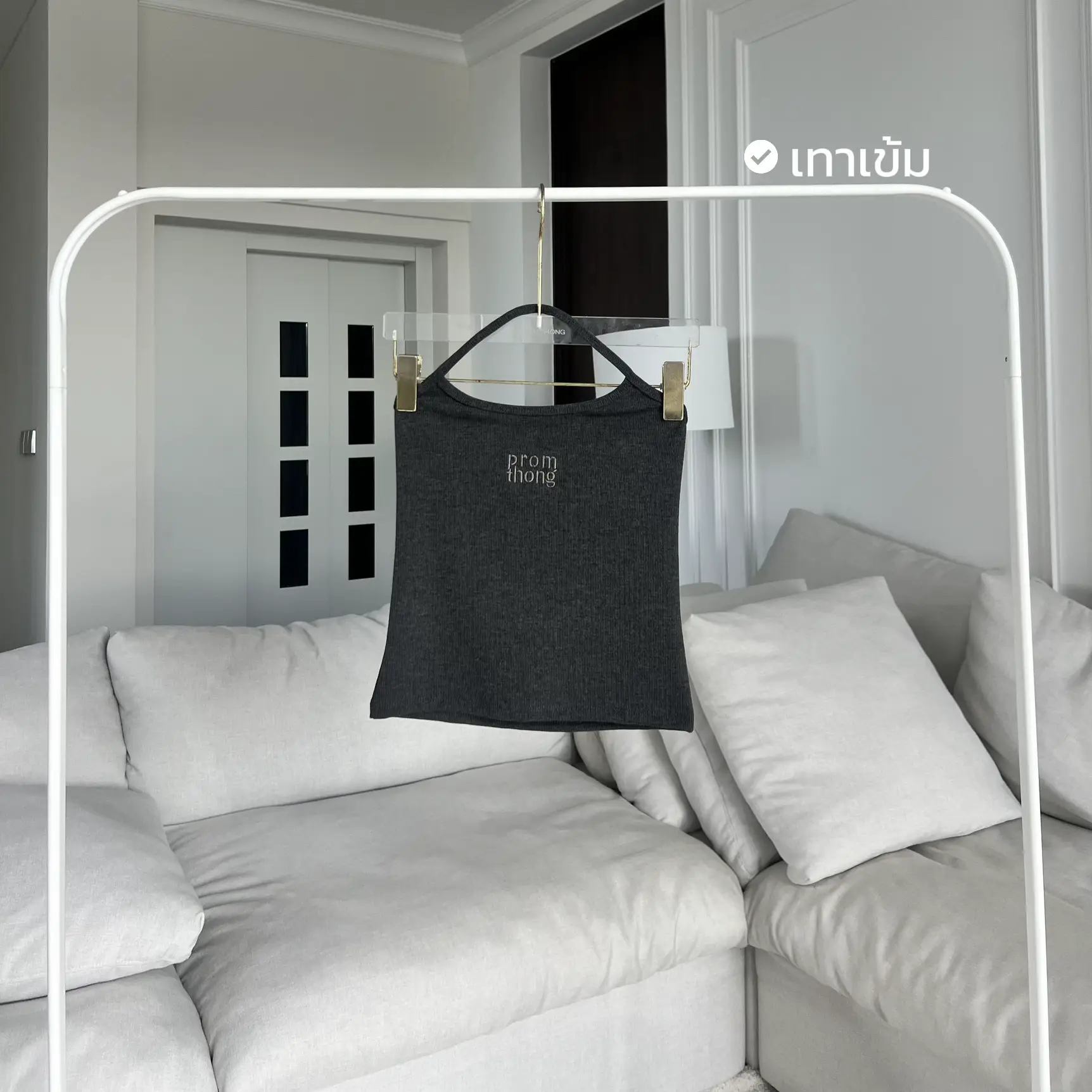 🌟เสื้อเกาะอกคล้องคอปัก PROMTHONG🌟 | แกลเลอรีที่โพสต์โดย PROMTHONG.BKK | Lemon8