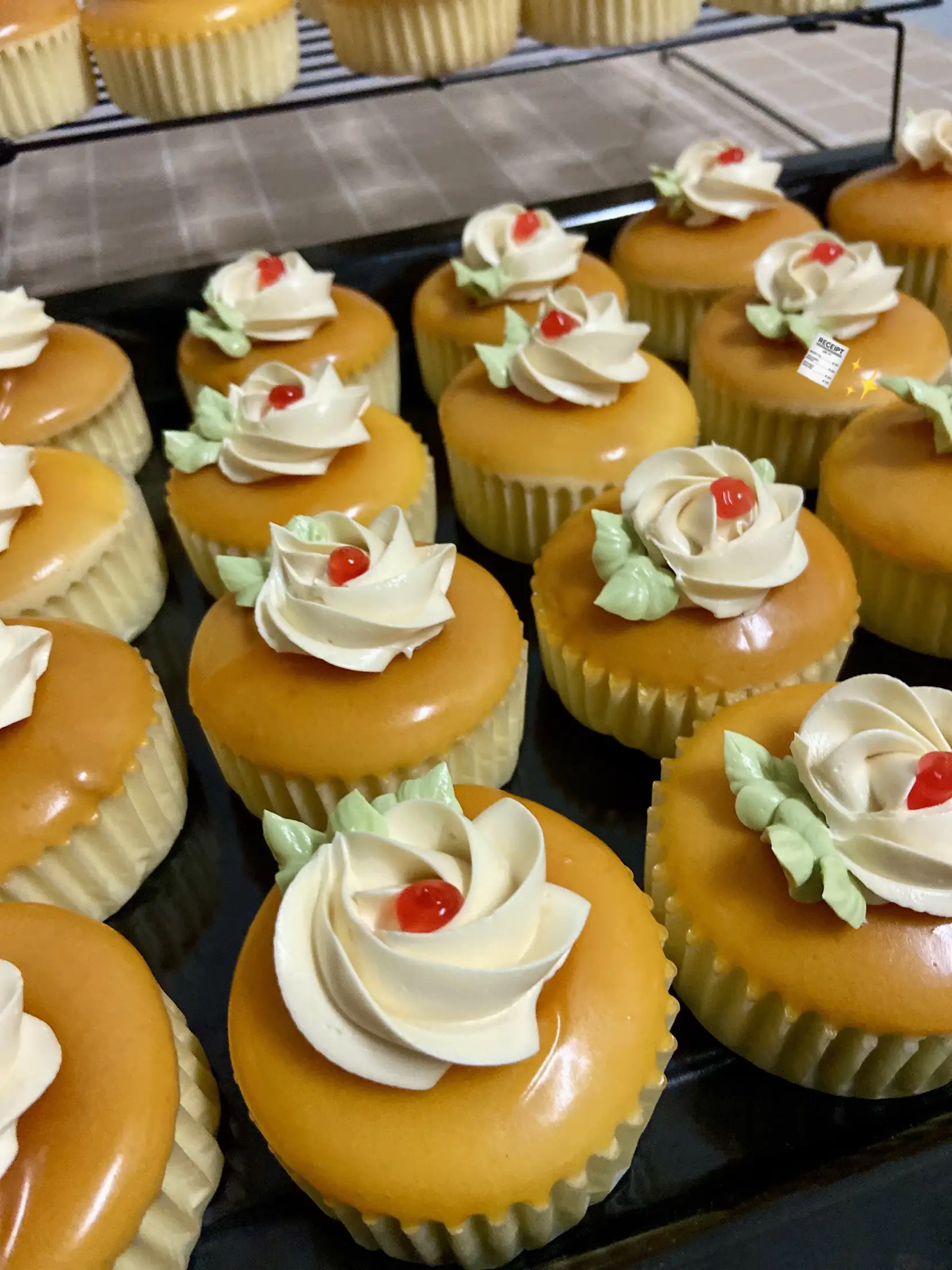 สปันจ์เค้ก | แกลเลอรีที่โพสต์โดย Srisuda | Lemon8