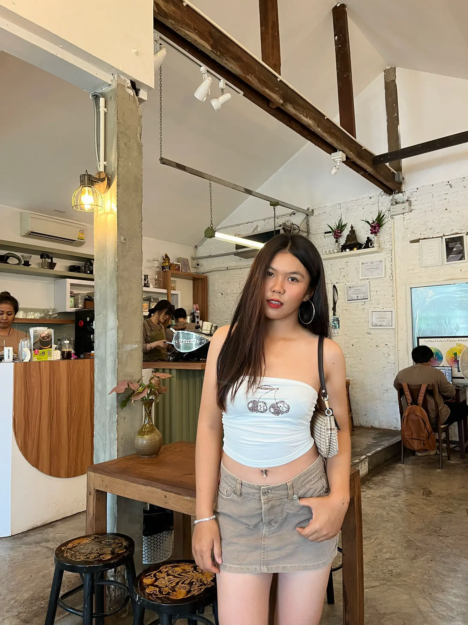 แต่งตัวโทนขาว-น้ำตาลง่ายๆค่าาา | แกลเลอรีที่โพสต์โดย Benzldw 🌸 | Lemon8