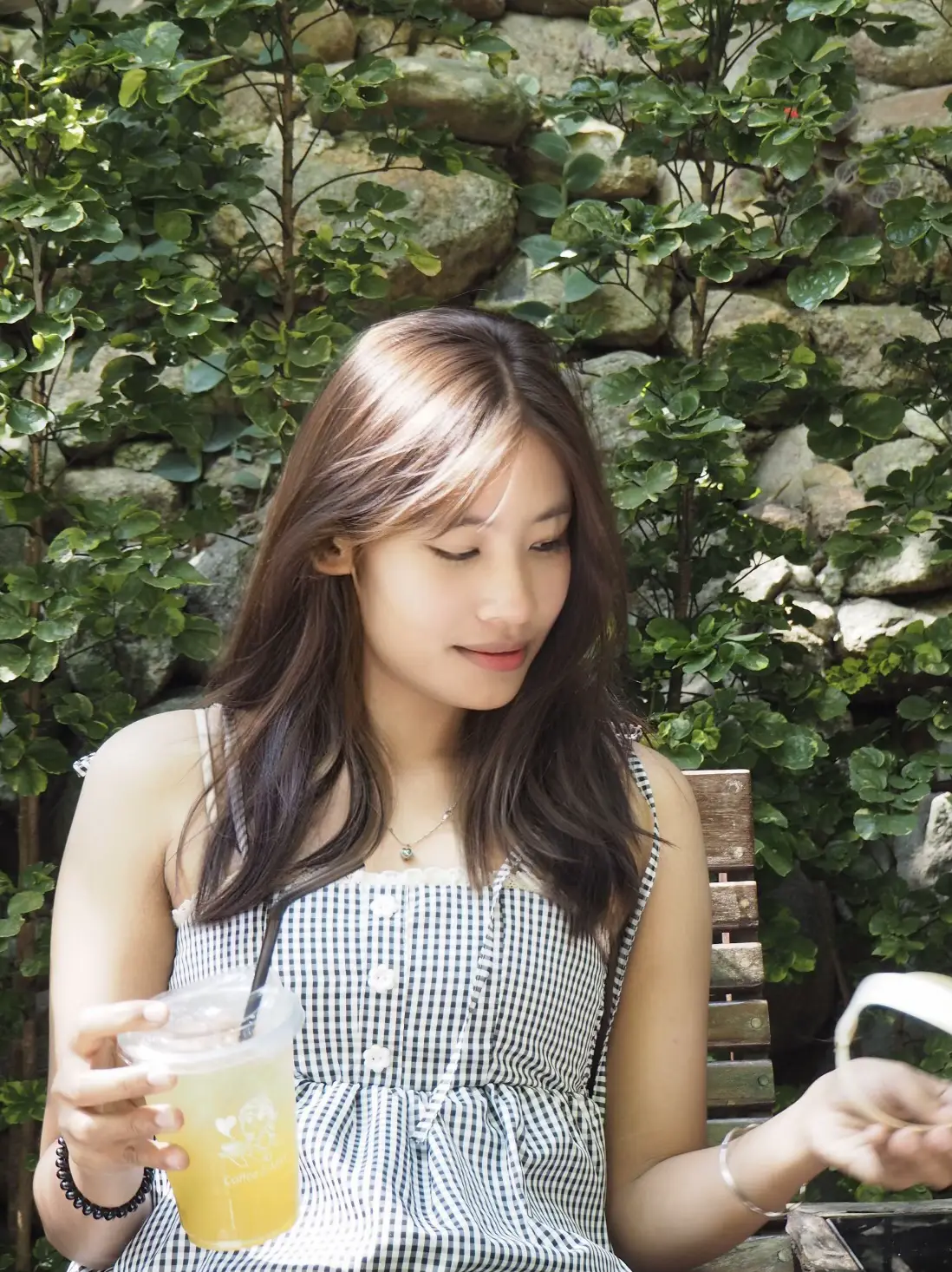 ถ่ายรูปเล่นนน 🌷🌷 | แกลเลอรีที่โพสต์โดย Sammy San Sangt | Lemon8