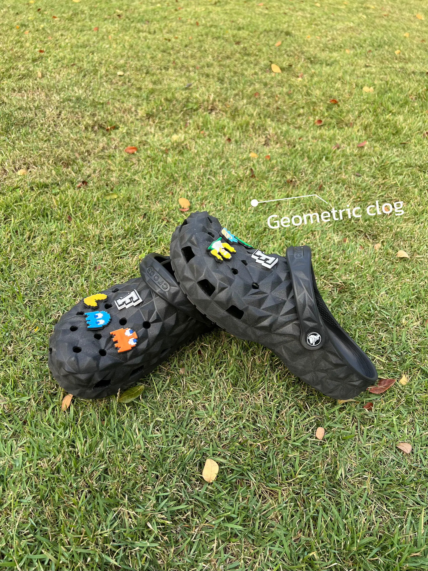 รีวิวรองเท้า crocs แบบเรียลๆ〰️ | แกลเลอรีที่โพสต์โดย leww 🎀 | Lemon8