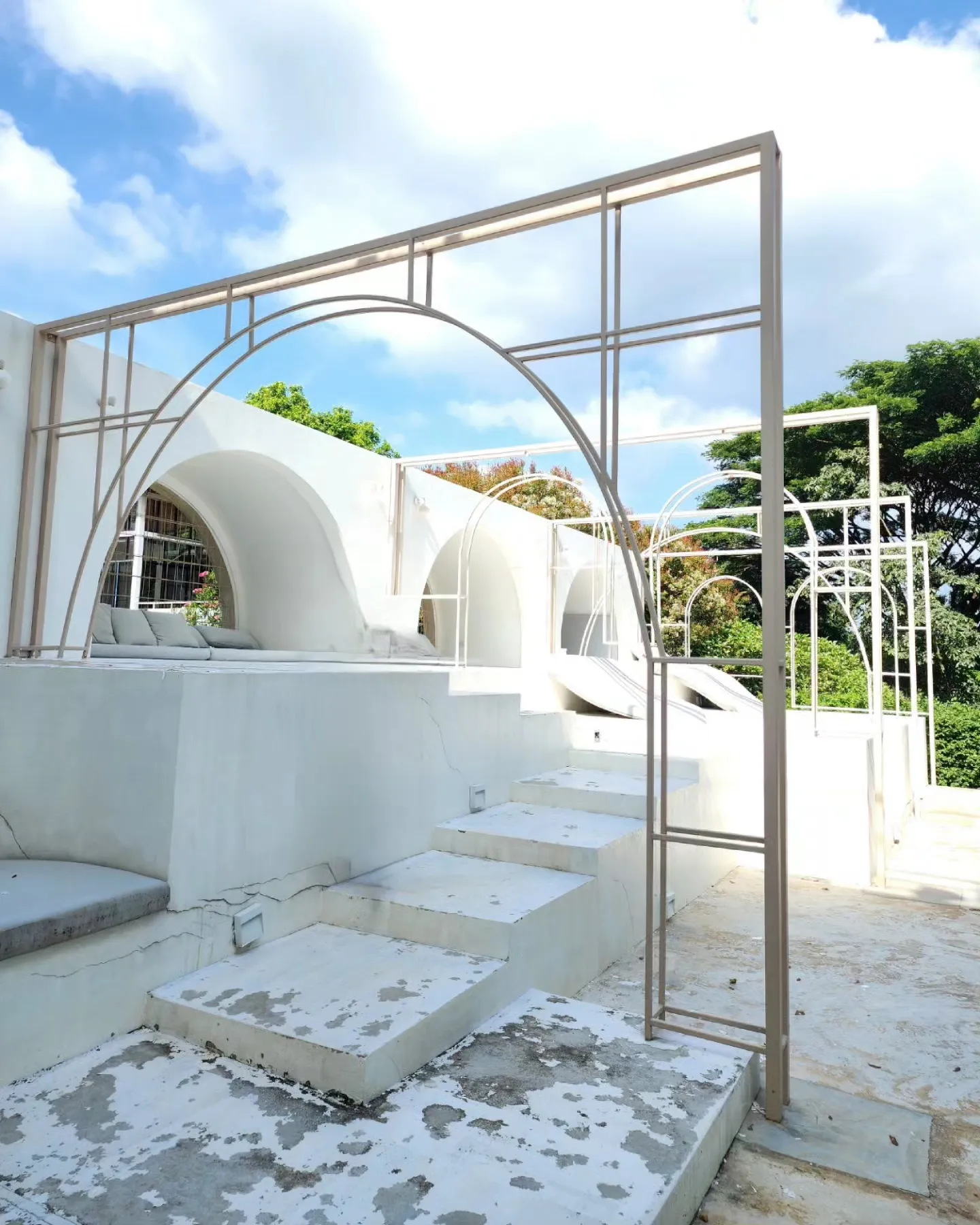 🏛"บรรยากาศ" คาเฟ่เขาใหญ่🌳 มินิมอลมินิใจ 🤍🫰 | แกลเลอรีที่โพสต์โดย molly ...