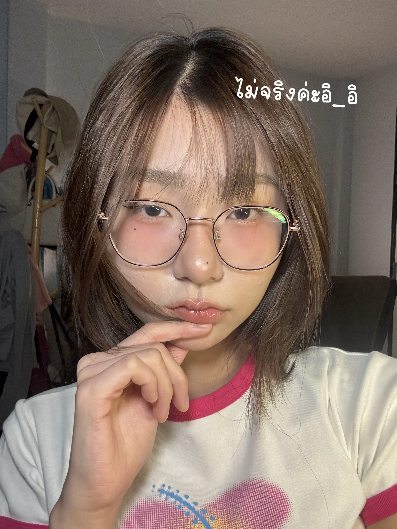 Nerd makeup??แต่งหน้าแล้วใส่แว่นถ่ายรูปไม่สวยจริงดิ🥵 | แกลเลอรีที่โพสต์โดย แทมมี่ ️แซลมอน | Lemon8