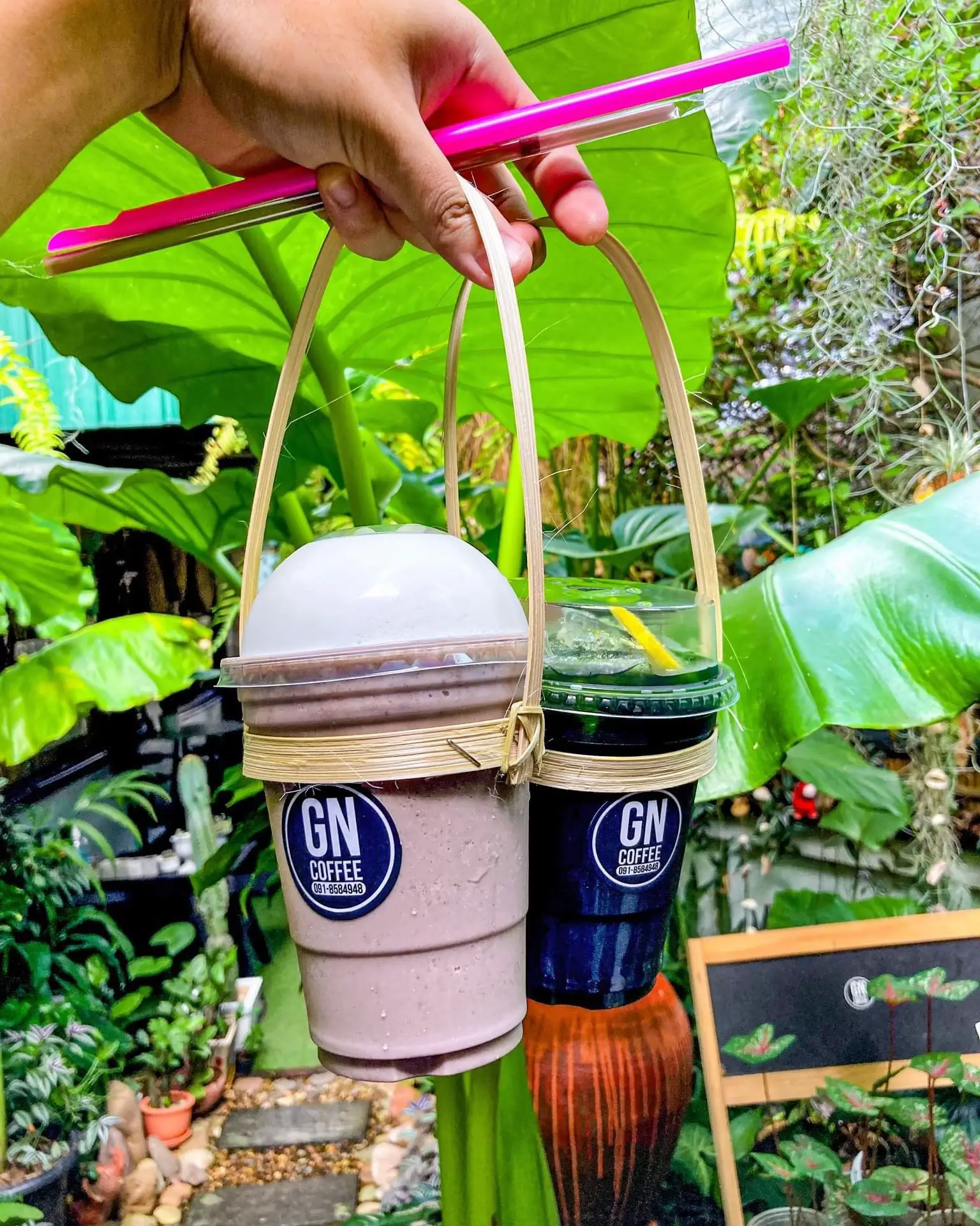 👏 แถมฟรี ที่ห้อยแก้วไม้ไผ่ ถ่ายรูปก็สวย หิ้วไปก็เก๋ 👏 | แกลเลอรีที่โพสต์โดย GNCoffee จ.แพร่ | Lemon8