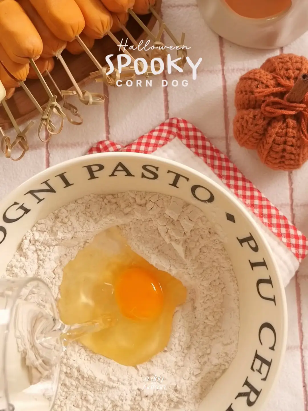 วิธีทำ Spooky Corn Dog 🌭👻🍗คอร์นด๊อกหมึกน้อยฮาโลวีน | แกลเลอรีที่โพสต์ ...