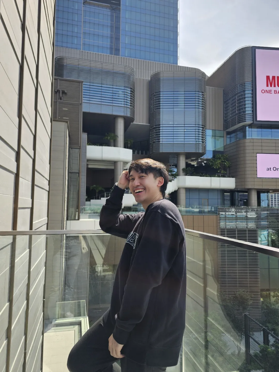 มุมถ่ายรูปใหม่ห้างOneBangkokฟีลเซี่ยงไฮ้เลย | แกลเลอรีที่โพสต์โดย INICKY_AD | Lemon8