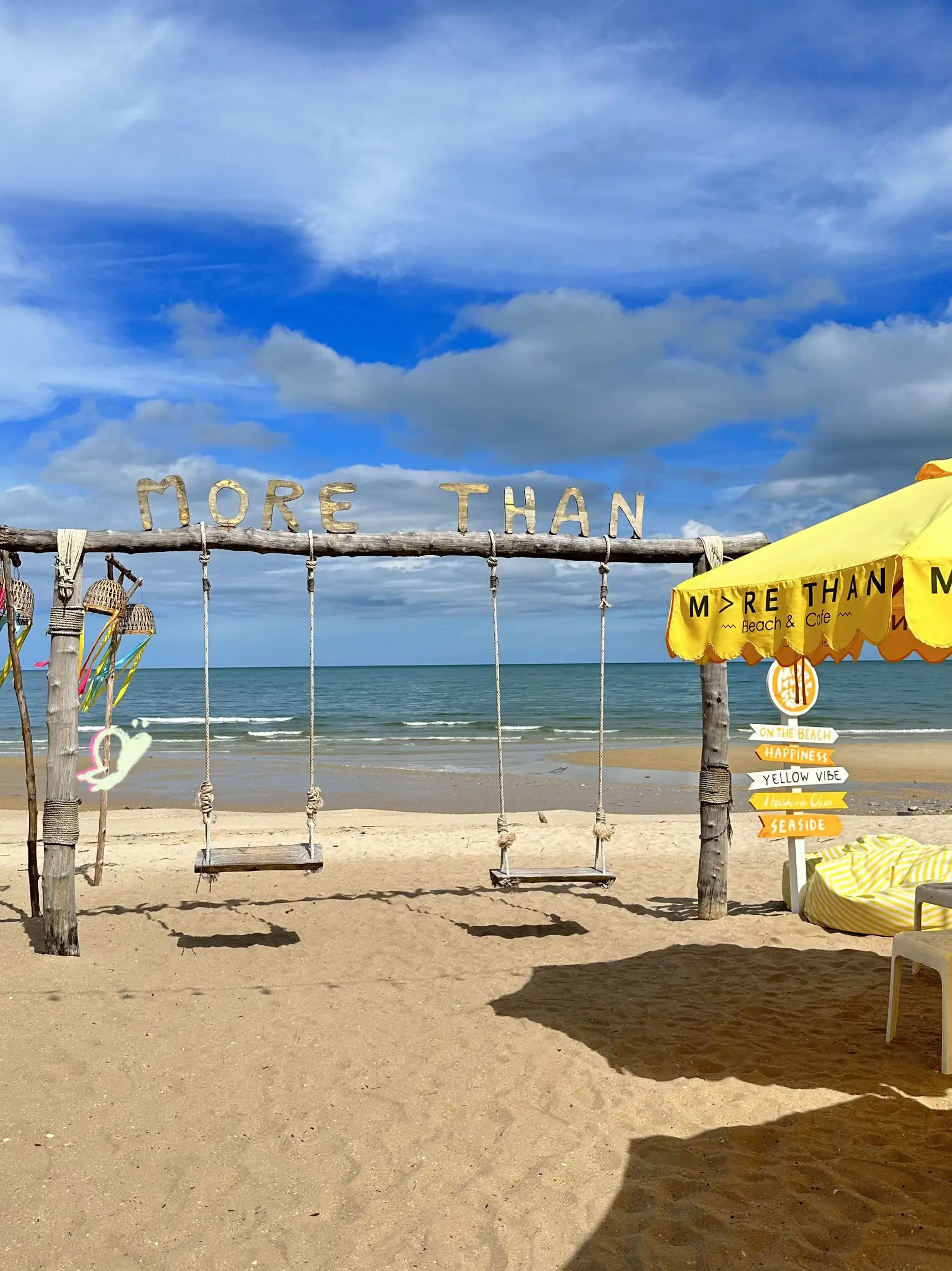 คาเฟ่น้อนเป็ดสุดคิ้วท์ 💛 More Than beach & cafe 🏝 @ชะอำ 🌴 | แกลเลอรีที่ ...