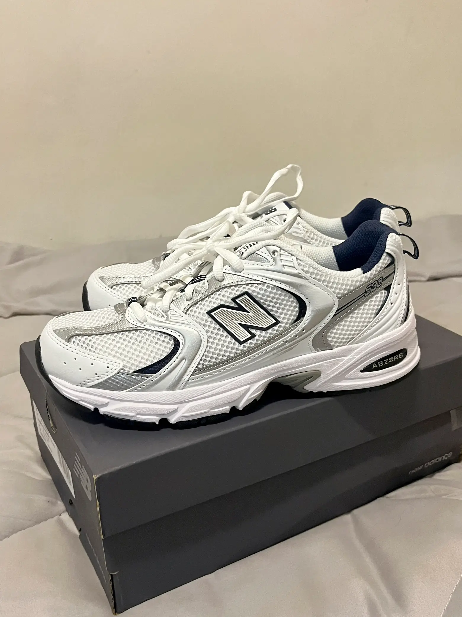 Unboxing NB530สี SG | แกลเลอรีที่โพสต์โดย ฝนเทลงมาๆ | Lemon8