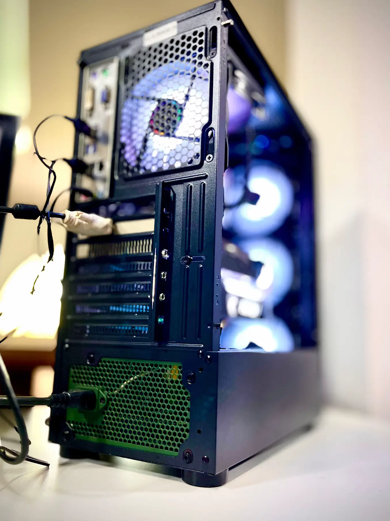 คอมพิวเตอร์ครบชุดระบบน้ำปิดพร้อมจอLED 22"CPU CORE I7 | แกลเลอรีที่โพสต์ ...