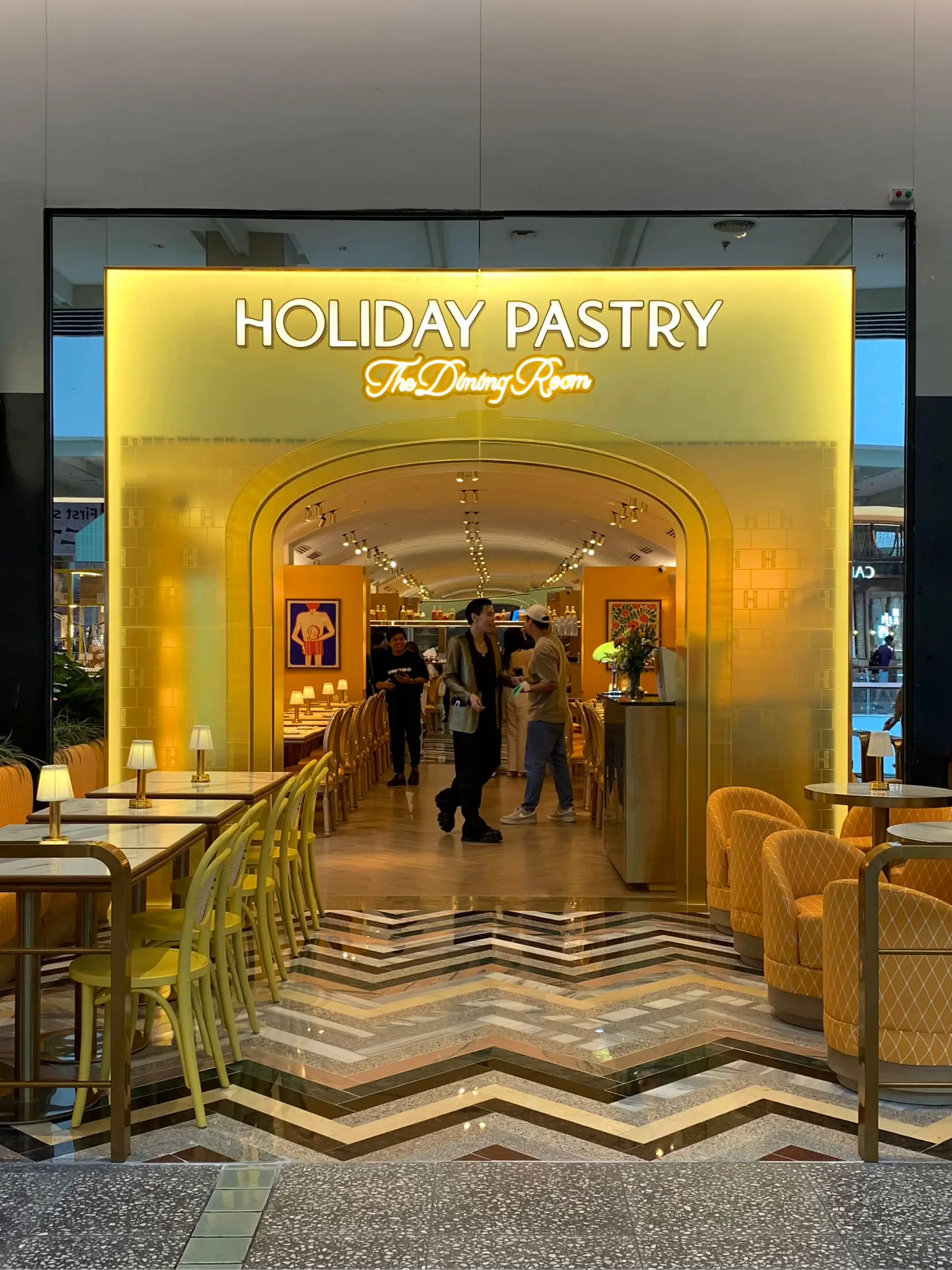 Holiday pastry เปิดสาขาใหม่ล่าสุด 4 ตุลานี้ 🍰💖 | แกลเลอรีที่โพสต์โดย ไป ...