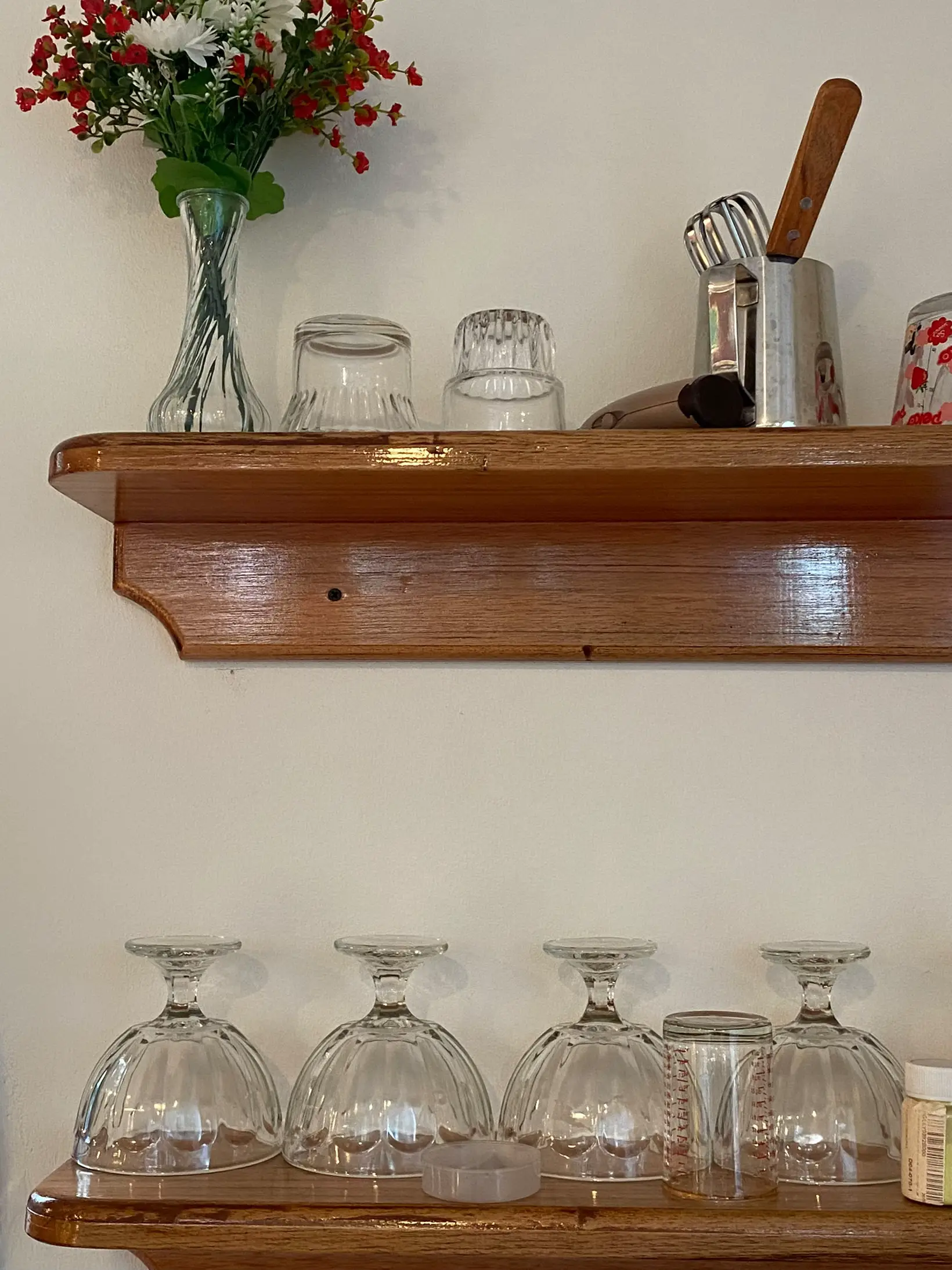 PICHTA CAFÉ คาเฟ่มินิมอลเปิดใหม่จันทบุรี 🥞 💐 | แกลเลอรีที่โพสต์โดย Pimmie ☆ﾟ | Lemon8