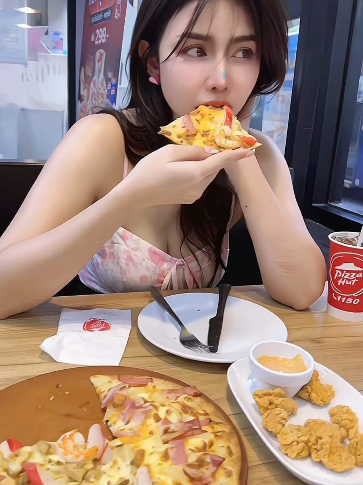 🧐 Pizza buffet คุ้มไหม 🍕 | แกลเลอรีที่โพสต์โดย พี่แอมรีวิว | Lemon8