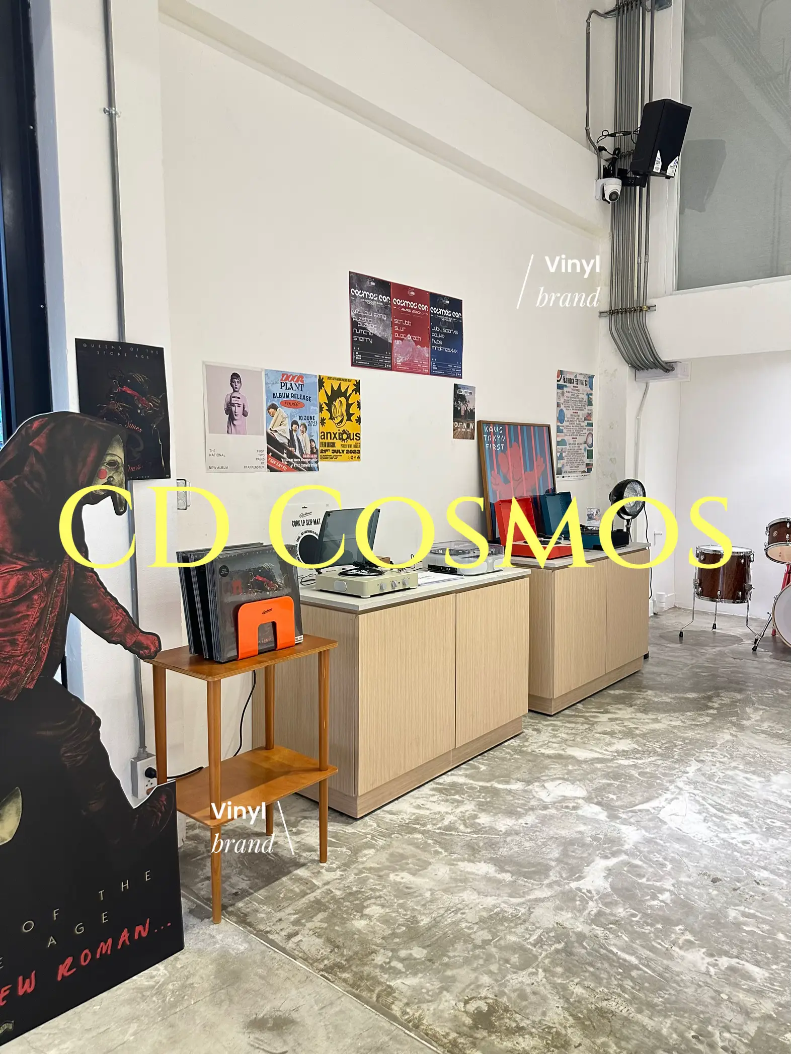 ร้านแผ่นเสียงย่านพหลโยธิน CD Cosmos | แกลเลอรีที่โพสต์โดย seenamz | Lemon8