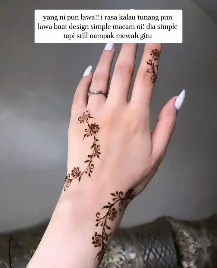 inspo henna for raya minimalist version 🌙 | Galeri disiarkan oleh ⋆ ...