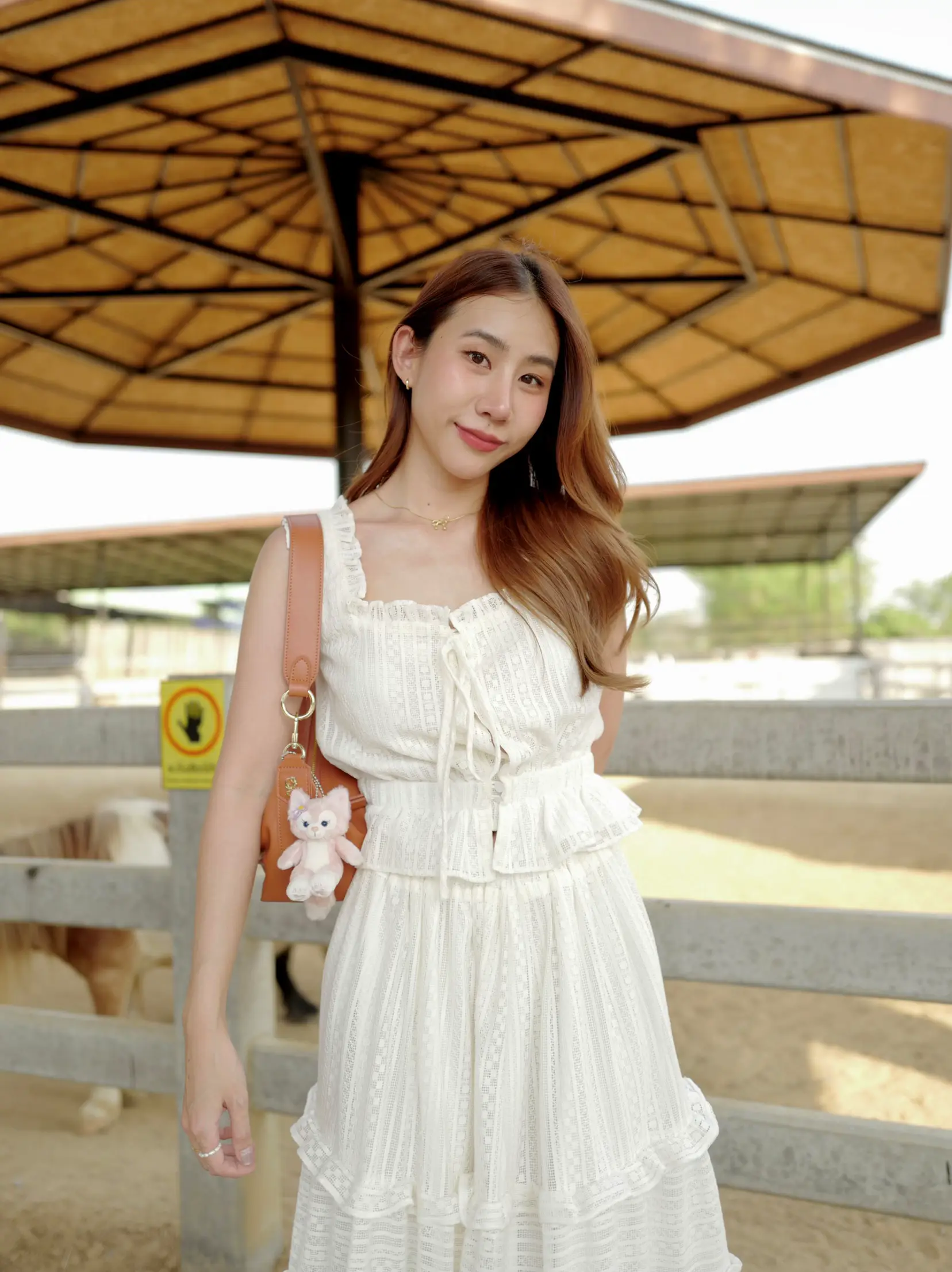 OOTD แต่งตัวไปถ่ายรูปที่สวนสัตว์ | แกลเลอรีที่โพสต์โดย Pooklook | Lemon8