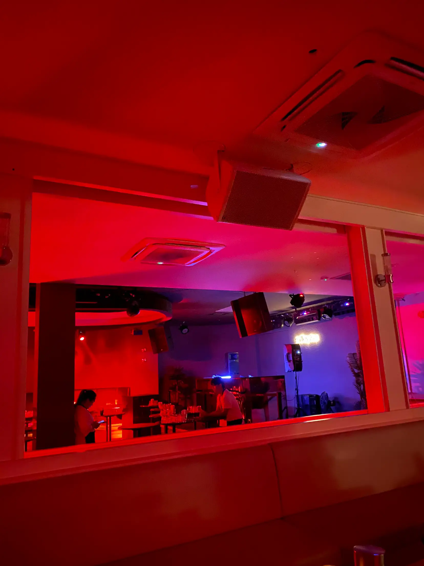 บาร์ที่เด็กอินเตอร์ฮิตไปที่สุด Milley isc ทองหล่อ 🍸 | แกลเลอรีที่โพสต์ ...