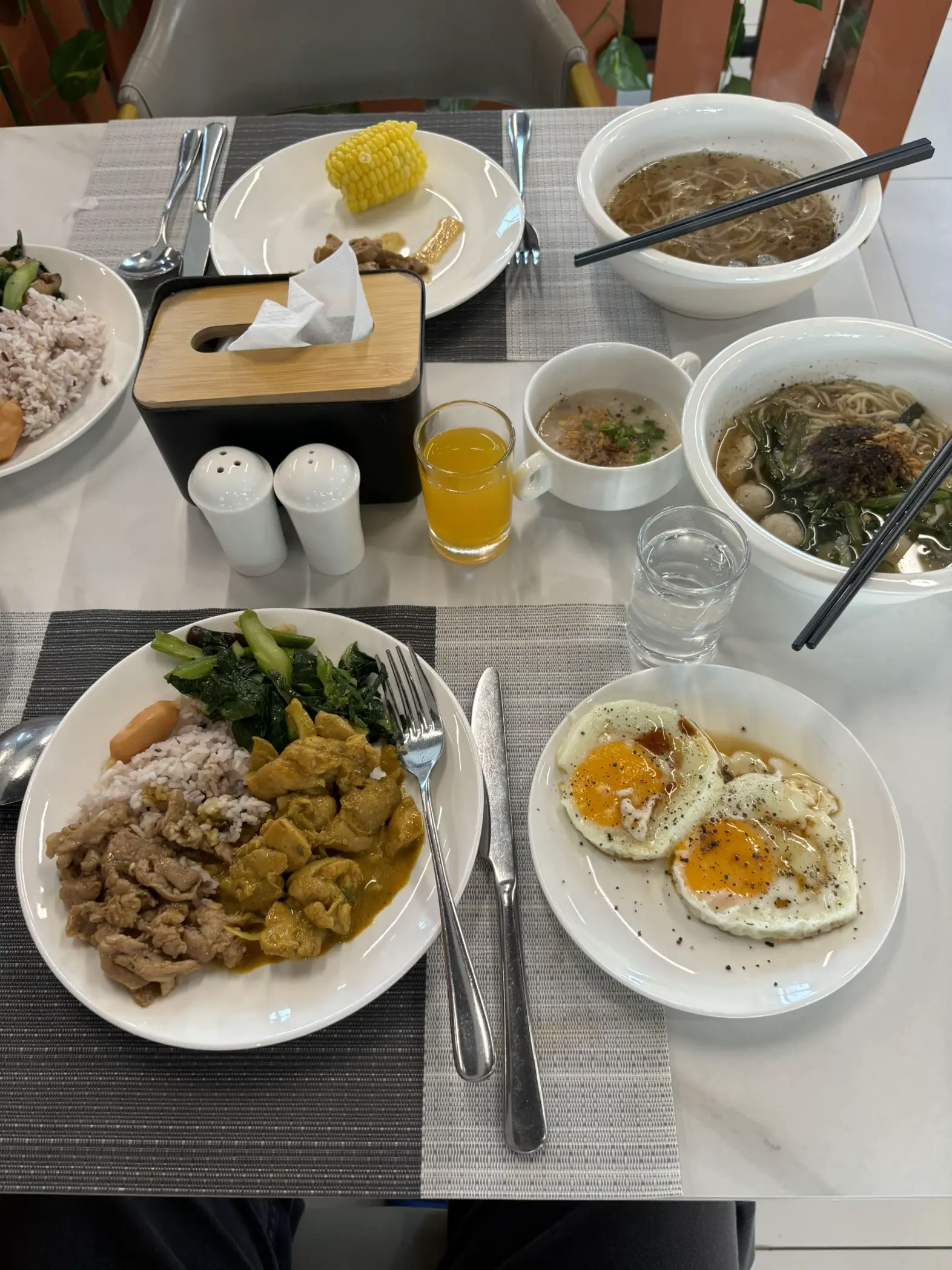 โรงแรมเวียงจันทร์ 2024 | แกลเลอรีที่โพสต์โดย Peter Pug | Lemon8