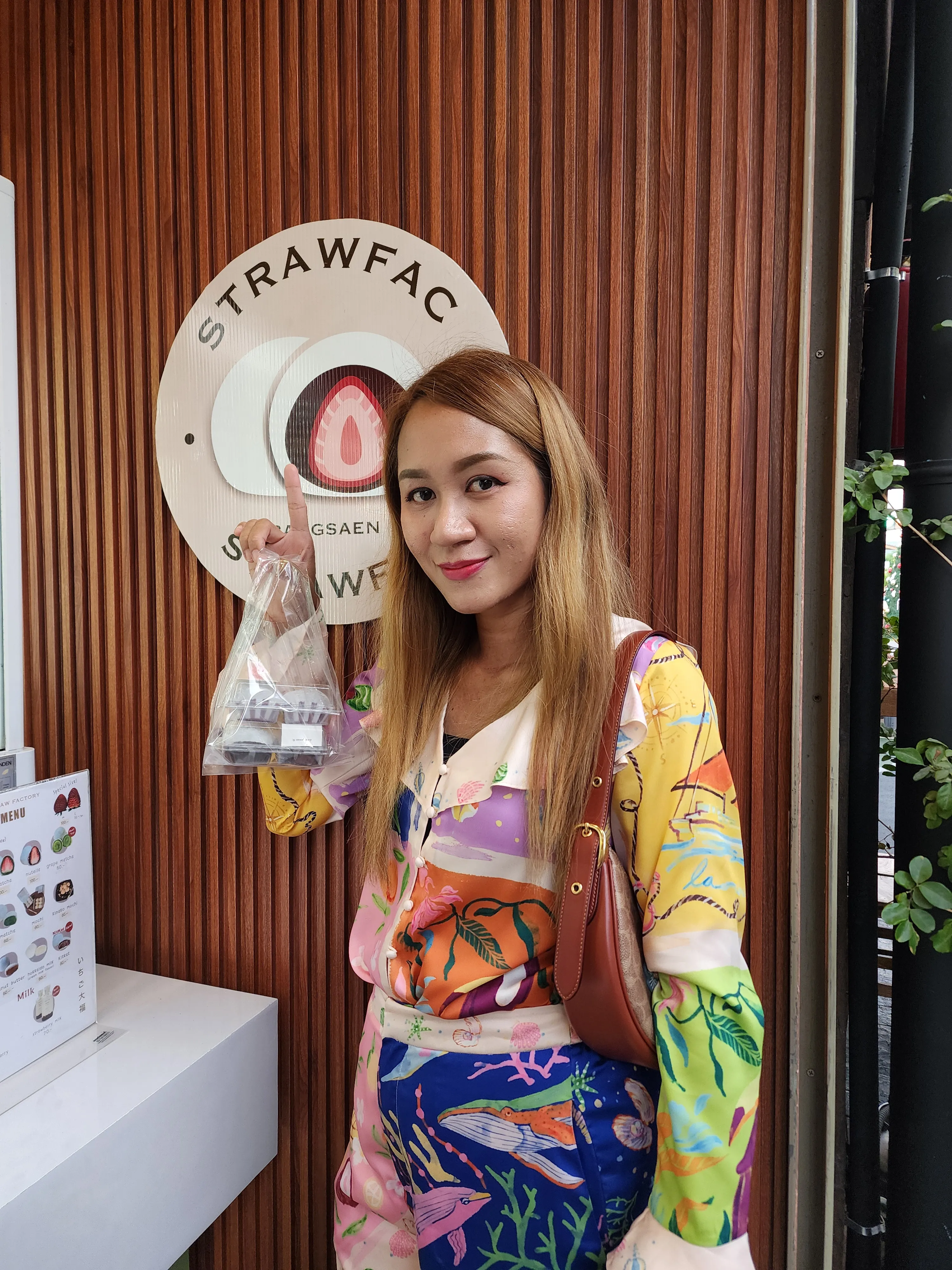 แลนด์มาร์คใหม่ชลบุรี Bangsaen Toshin | แกลเลอรีที่โพสต์โดย Patcharee Sae | Lemon8