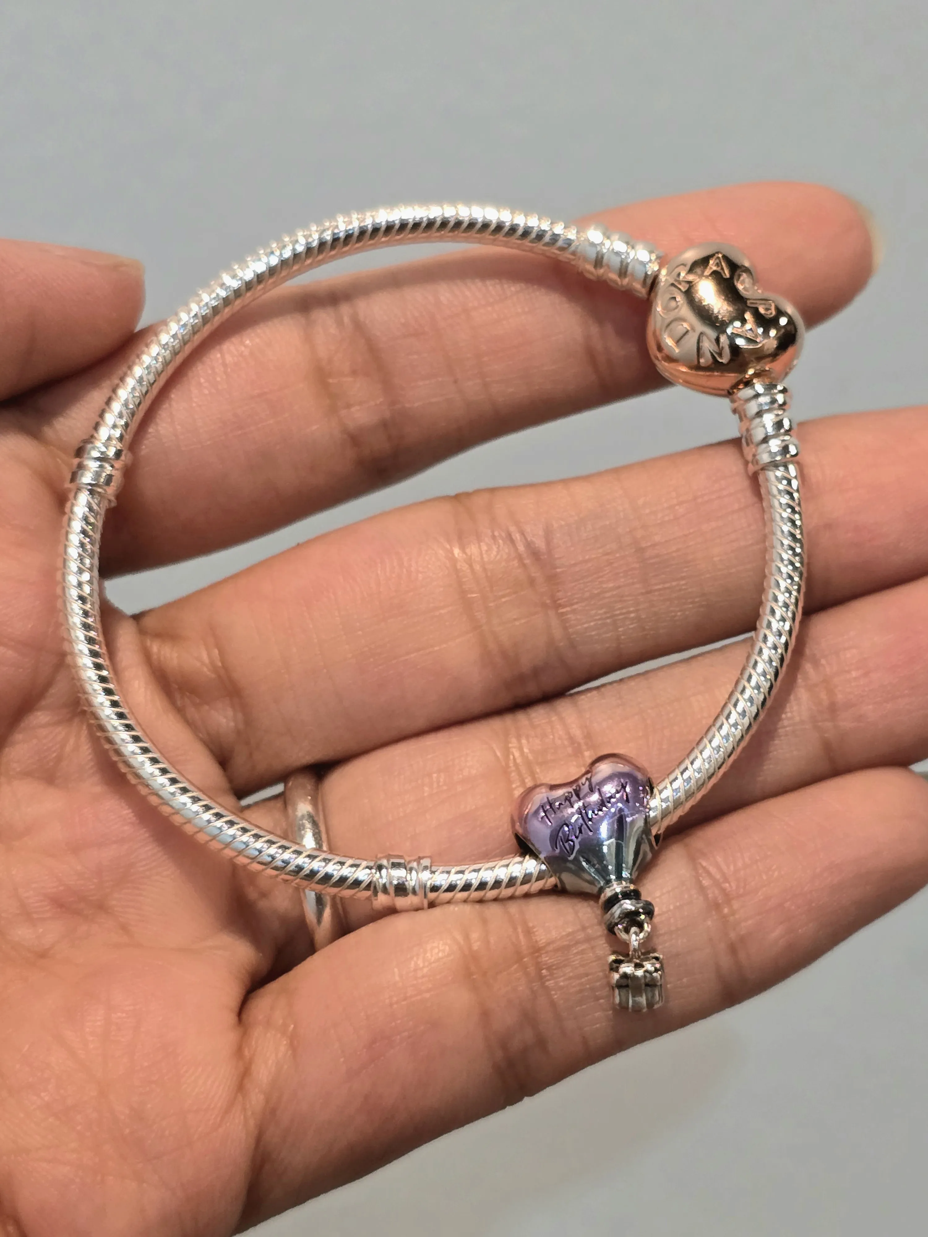 PANDORA ไอเดียของขวัญวันเกิด ชาร์ม HappyBirthday 🎂 | แกลเลอรีที่โพสต์ ...