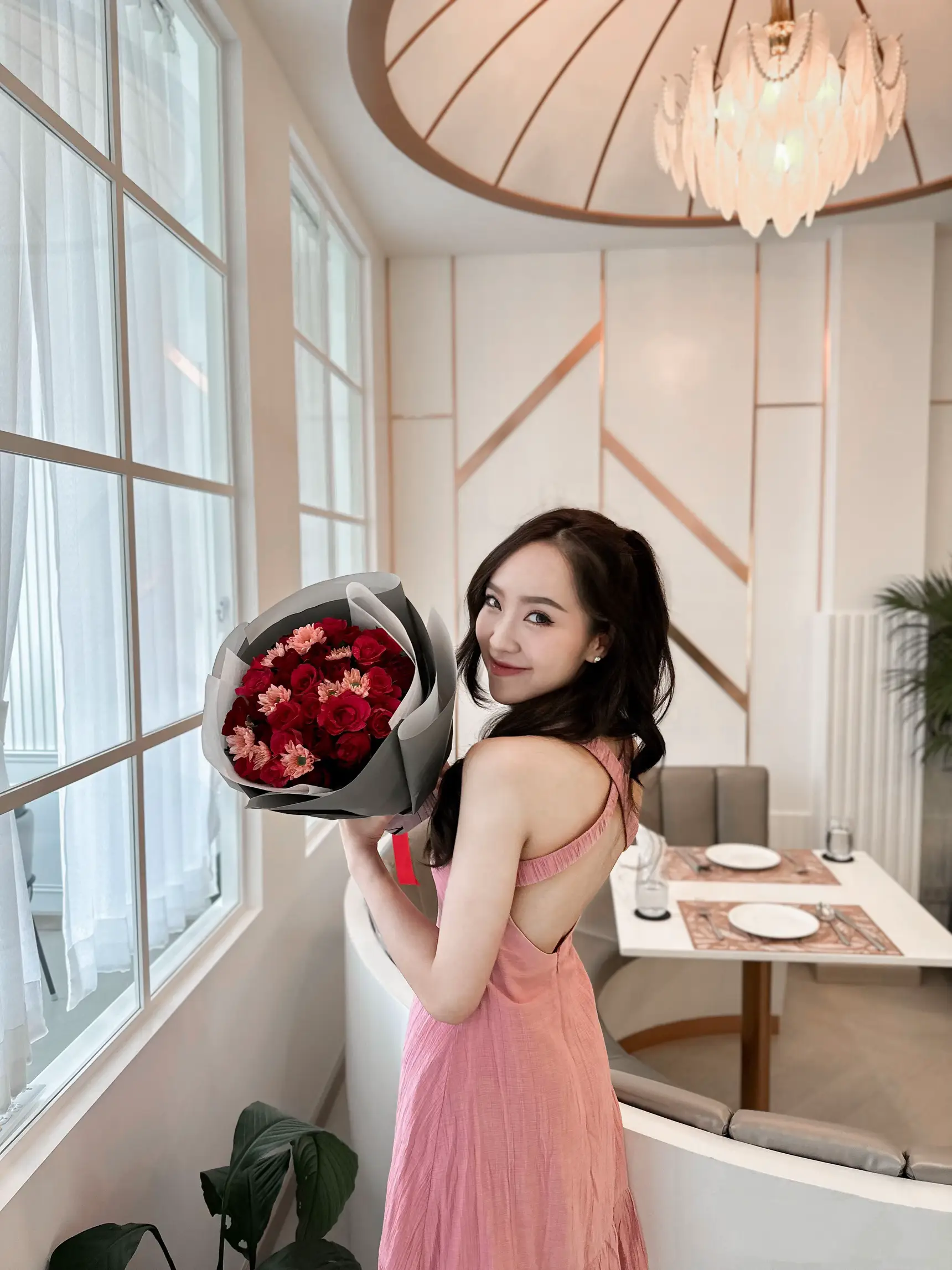 ไอเดียแต่งตัวไปเดท! วันวาเลนไทน์ | แกลเลอรีที่โพสต์โดย Ploypailin ♡ | Lemon8