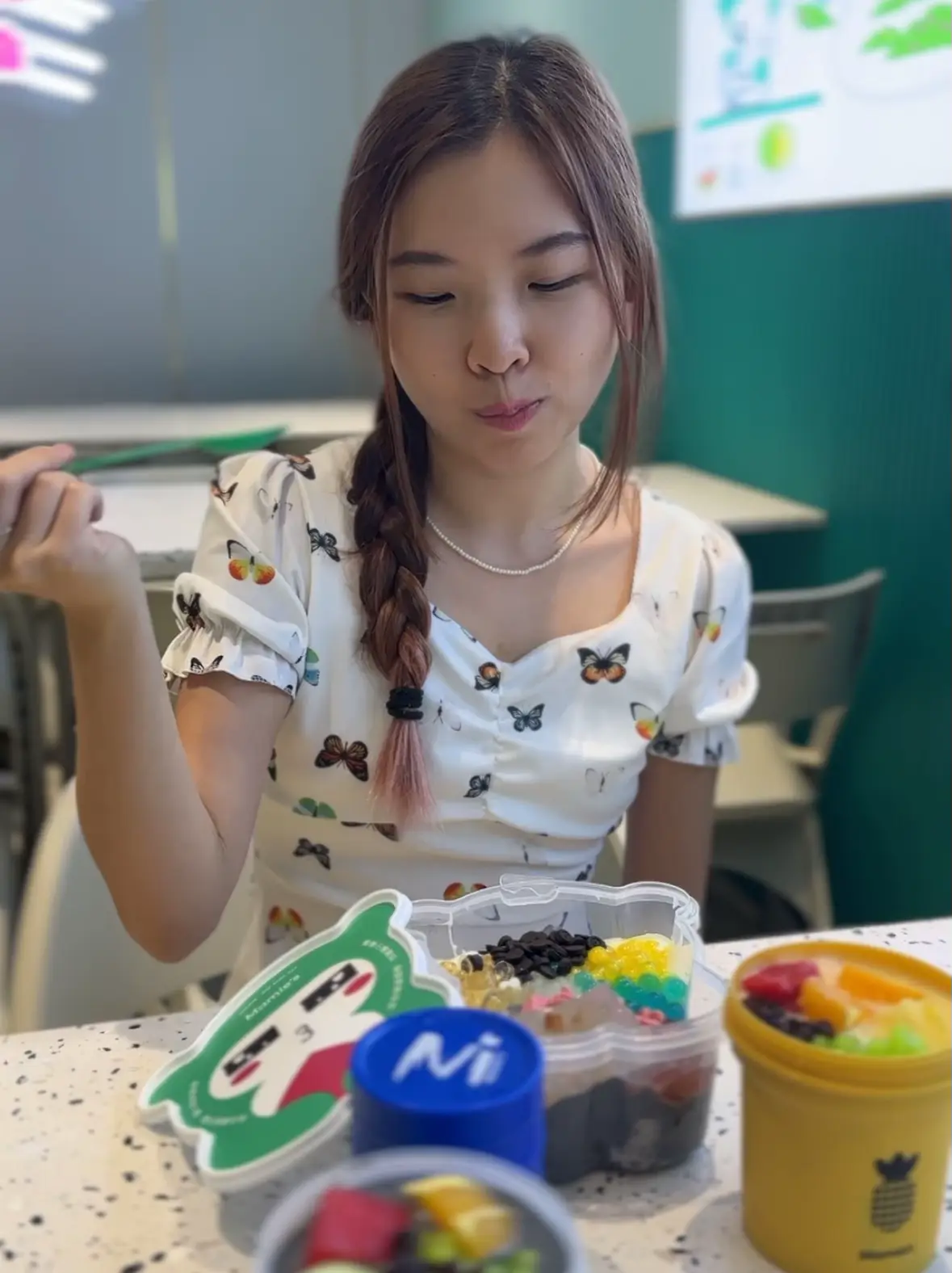 Super famous STRETCHY YOGURT from CHINA 🇨🇳 | แกลเลอรีที่โพสต์โดย Vanessa Lai | Lemon8