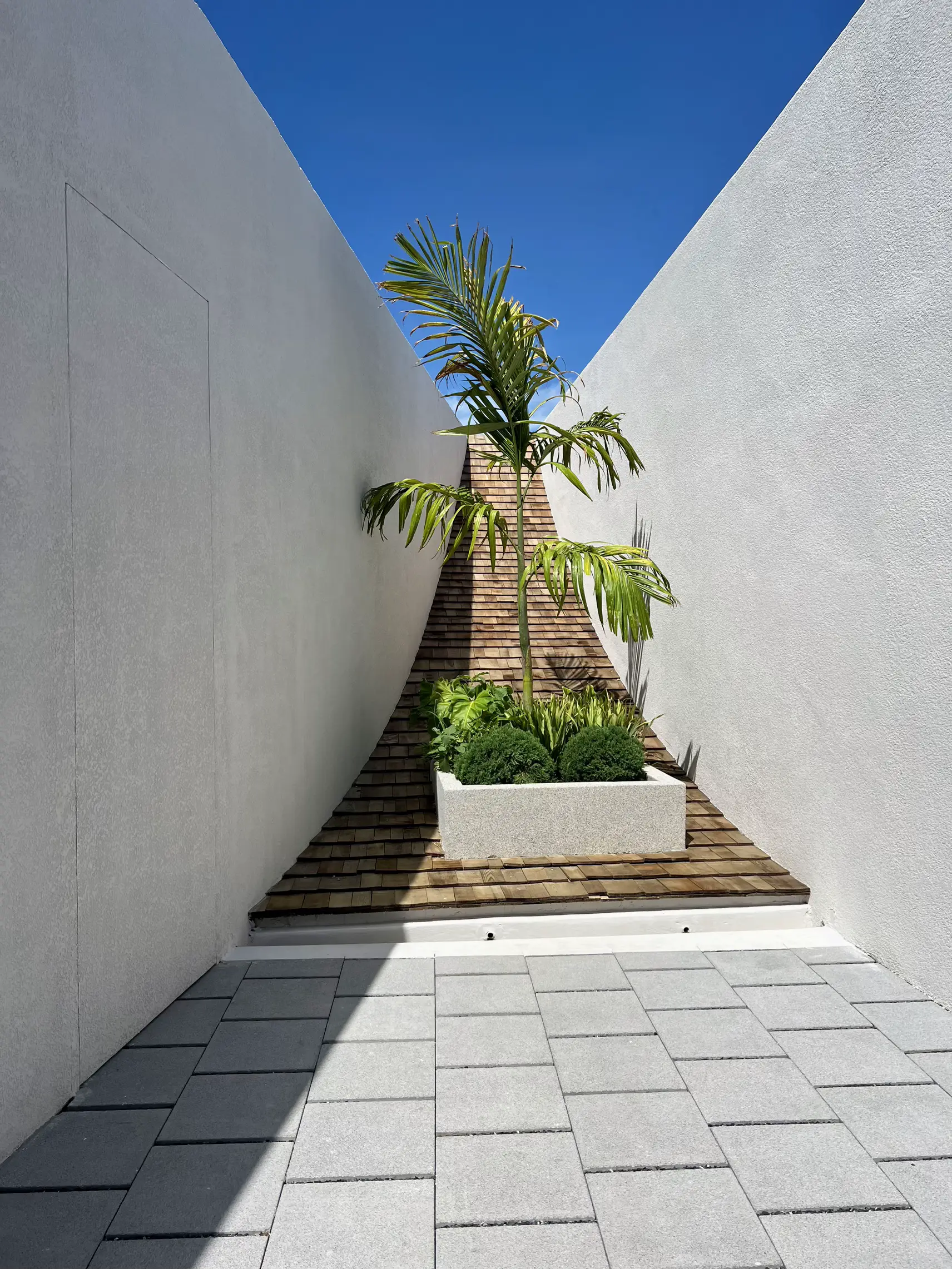 PALYN cafe & eatery คาเฟ่ติดริมทะเล 💙🌊 | แกลเลอรีที่โพสต์โดย •Aᴍᴇʀɪᴄᴀɴᴏ ...