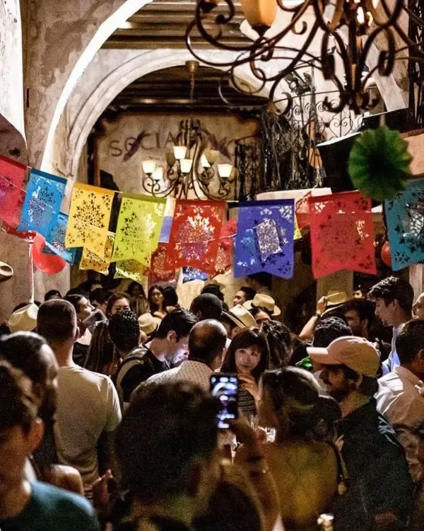 Nightlife.run ชวนเที่ยวครั้งที่ 3 Let’s go party by NL | แกลเลอรีที่โพสต์โดย nightlife.run | Lemon8