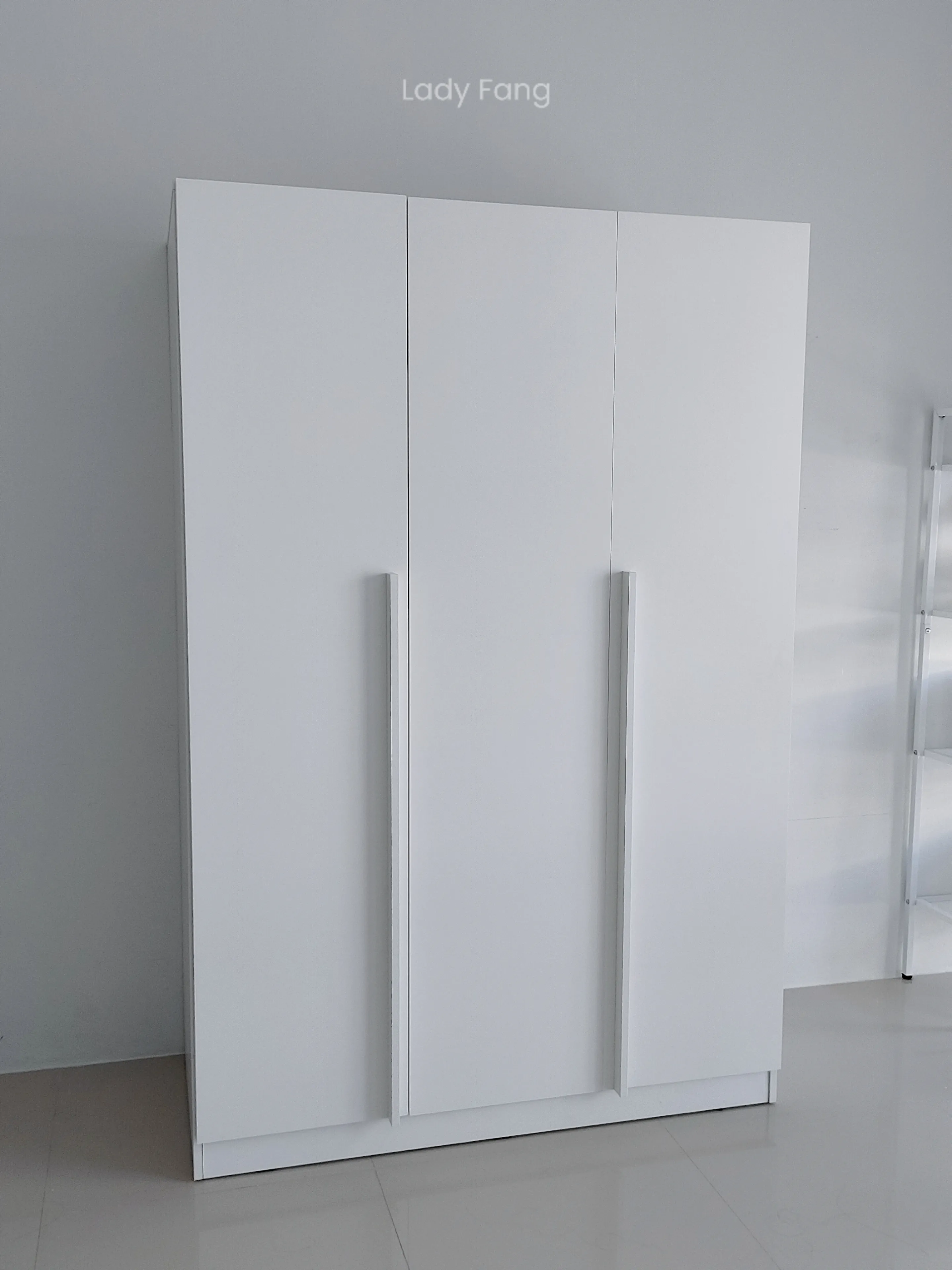 รีวิวตู้เสื้อผ้าสวยมินิมอล งบ 3xxx | แกลเลอรีที่โพสต์โดย LADY FANG 🍋 ...