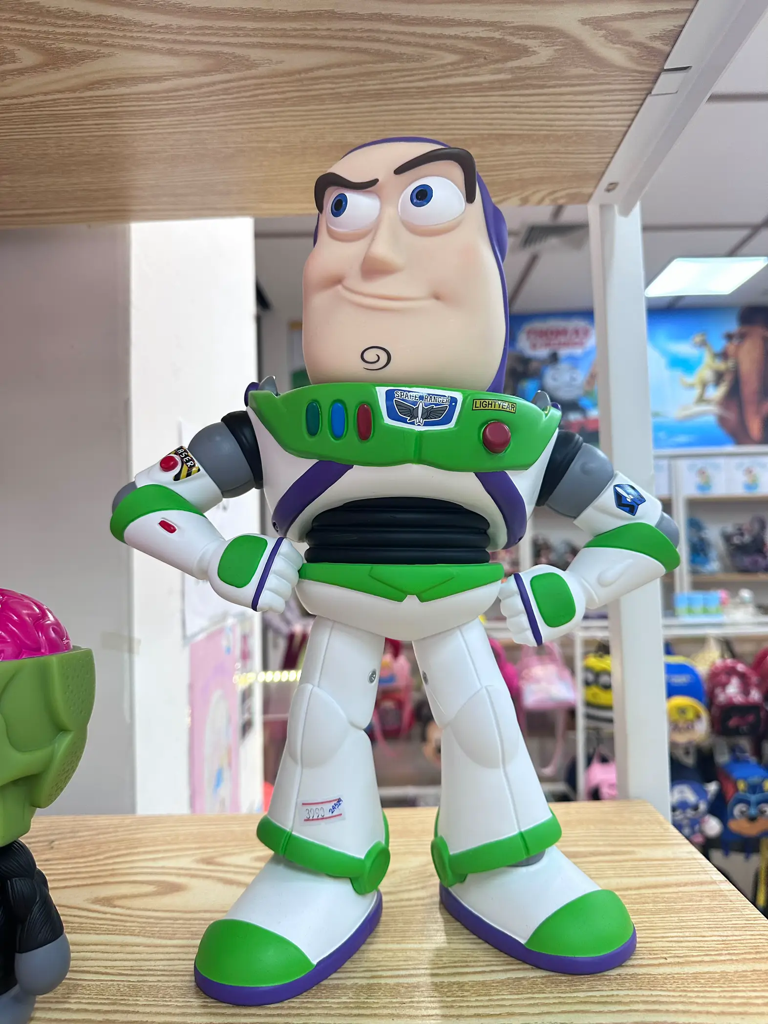 Buzz light year 💗😊 | แกลเลอรีที่โพสต์โดย It’s 9ao :) | Lemon8