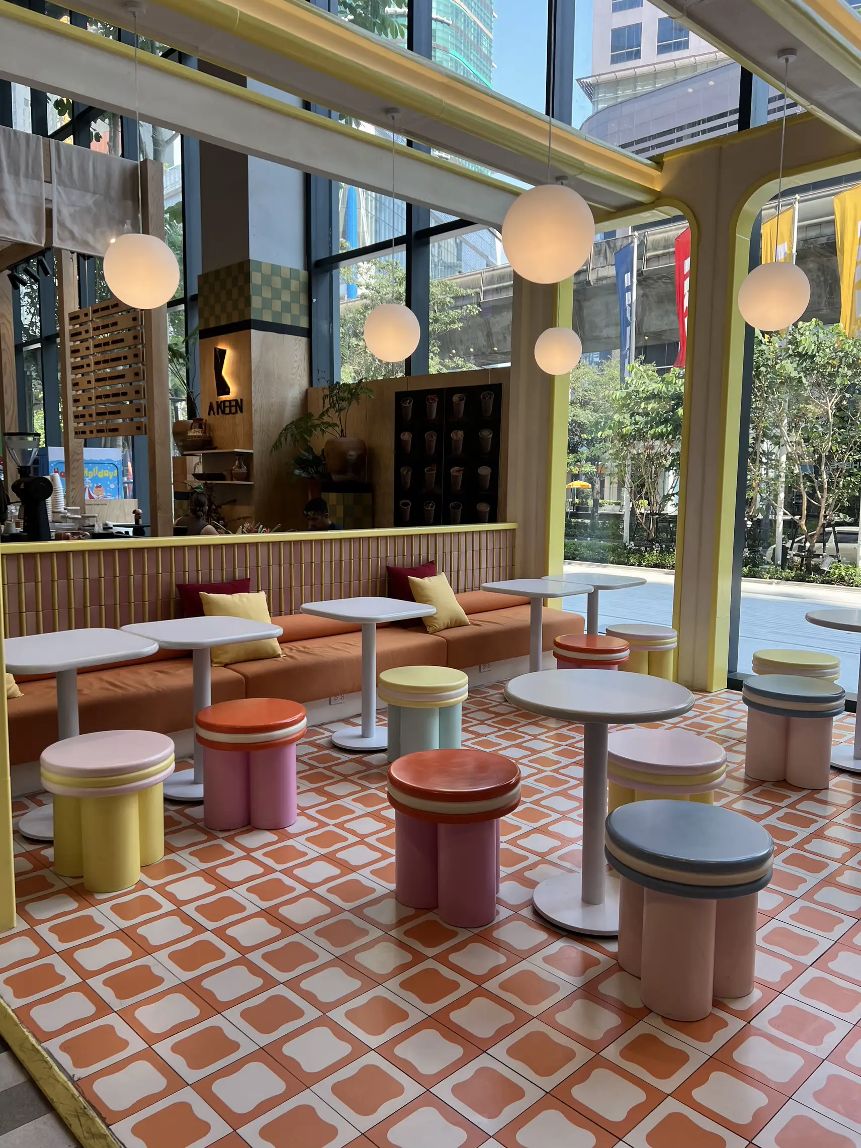 20 ไอเดียยอดนิยมเกี่ยวกับ ร้านขนมเอ็มควอเทียร์ ในปี 2024