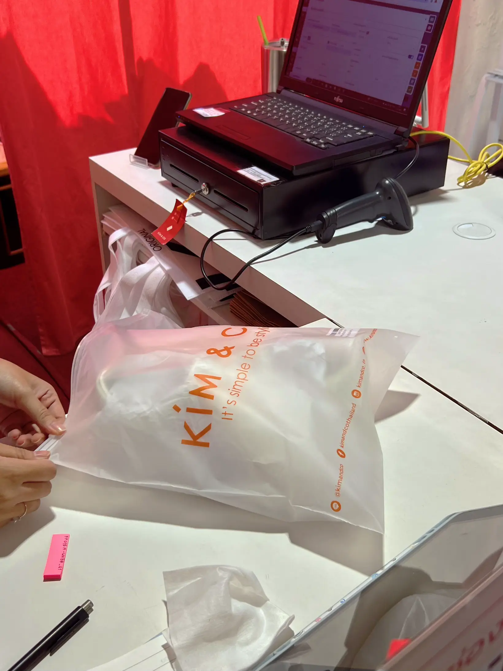 Kim & Co 👟 รองเท้าราคาไม่แรง แต่น่ารักมากกก ☺️ | แกลเลอรีที่โพสต์โดย ...