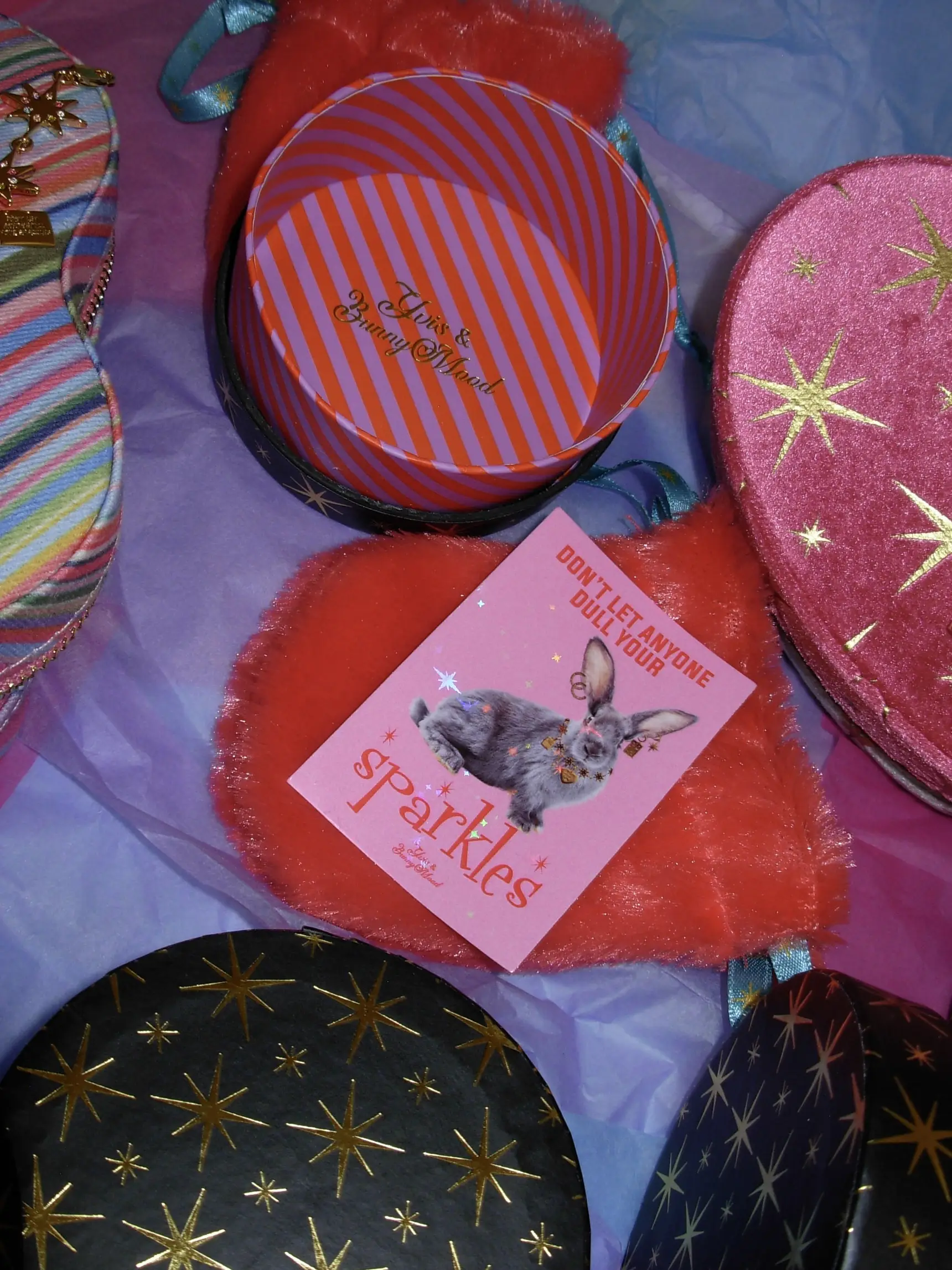 YVIS x Bunny.shoot เครื่องประดับ!!สุดชิค..ของมันต้องมี💖🌈 | แกลเลอรีที่โพสต์โดย asma.ntd | Lemon8