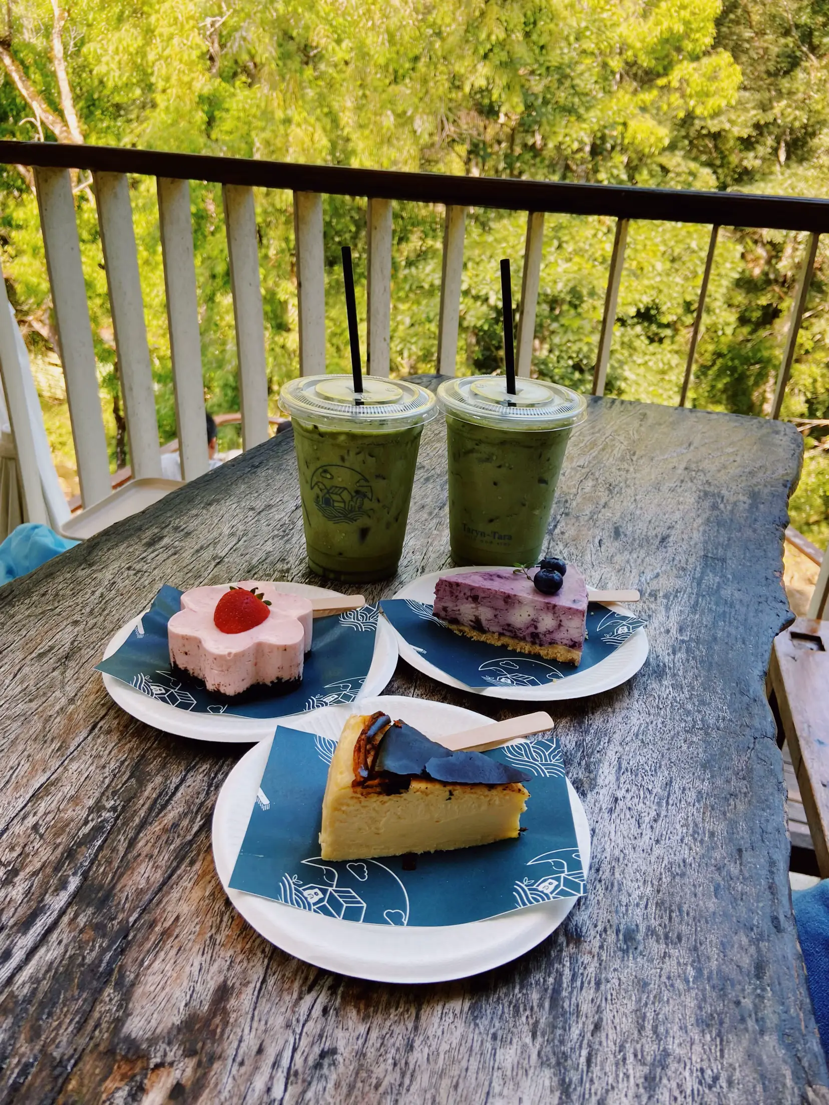 🌳 ที่พัก & คาเฟ่ Taryn Tara Cafe and Stay | แกลเลอรีที่โพสต์โดย ᙏ̤̫ ...