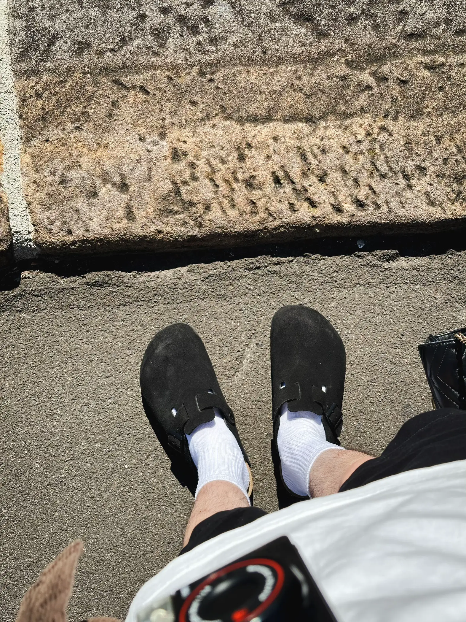 Birkenstock Boston SFB กับลุคสบายๆ | แกลเลอรีที่โพสต์โดย D | Lemon8