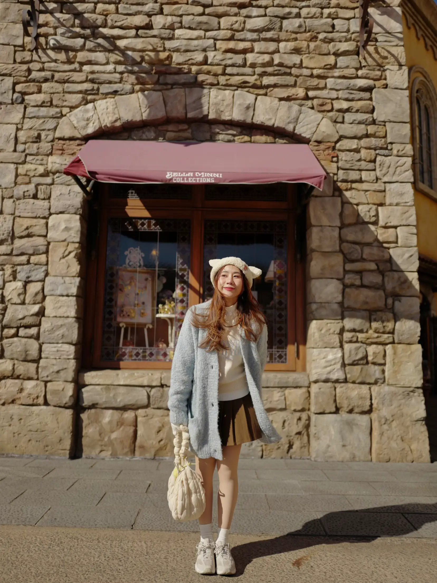 OOTD แต่งตัวไปสวนสนุกกันนน (tokyo disneysae) | แกลเลอรีที่โพสต์โดย Pooklook | Lemon8