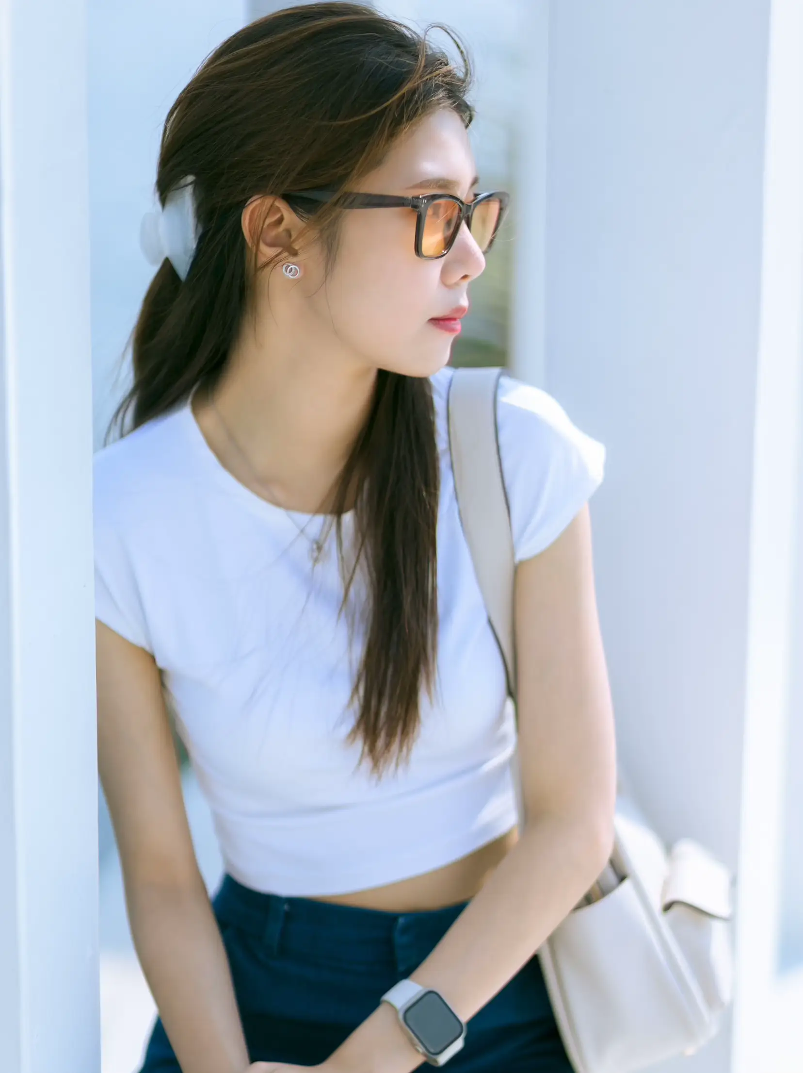 ไอเดียท่าโพส สำหรับสายคาเฟ่🥰 | แกลเลอรีที่โพสต์โดย M’MOOK | Lemon8