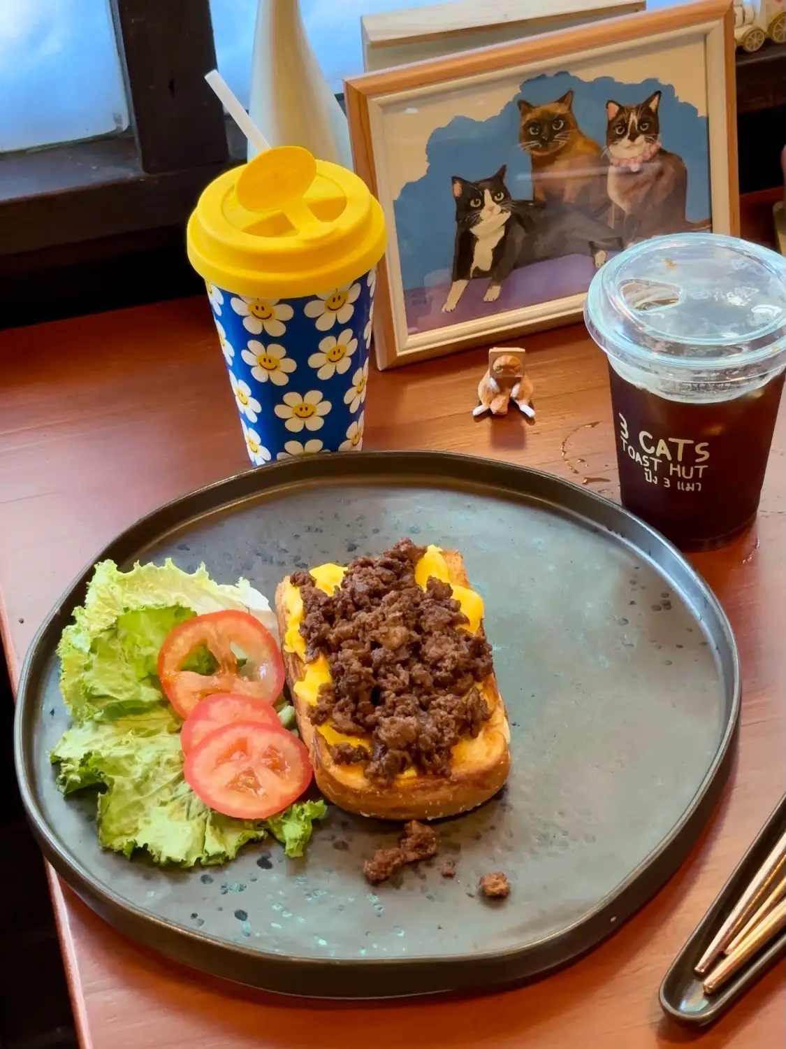 3 Cat Toast Hut | แกลเลอรีที่โพสต์โดย WWWAAKO | Lemon8