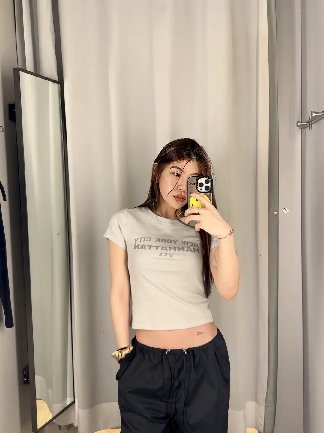 ถ่ายรูปหน้ากระจกยังไงให้ไลค์พุ่งงงง☺️💕 | แกลเลอรีที่โพสต์โดย janista | Lemon8