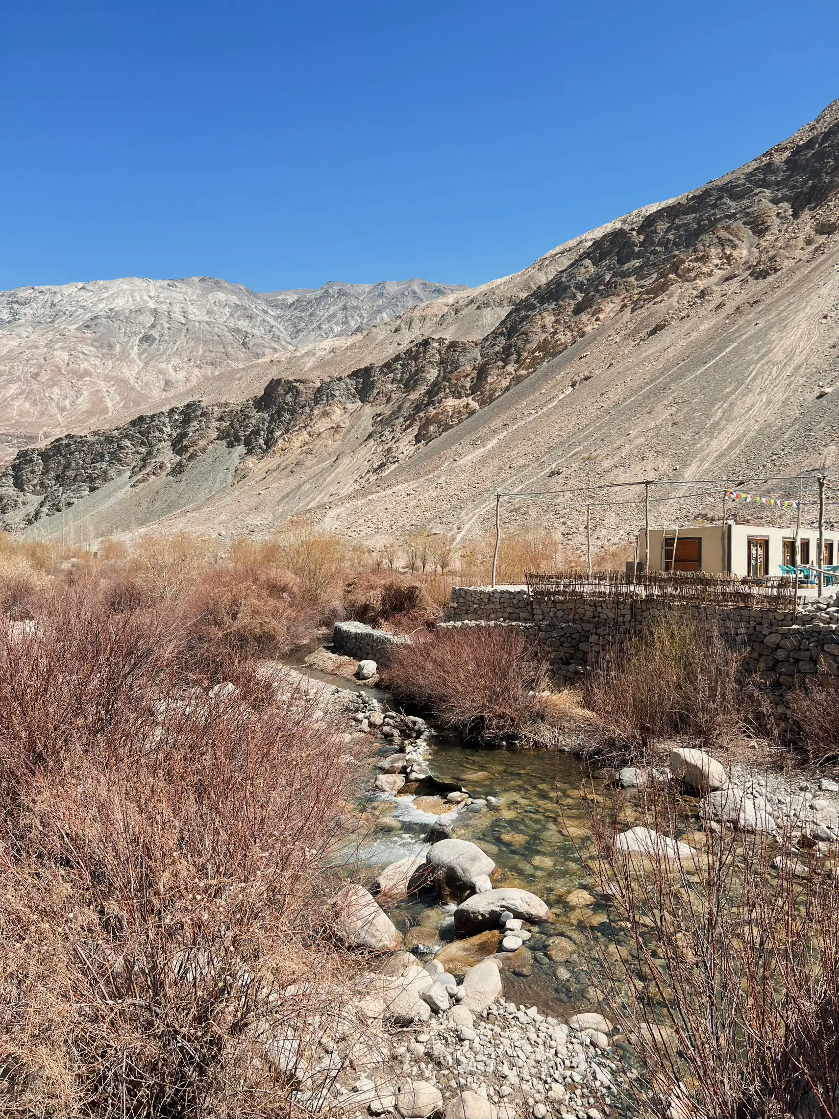 Leh ladakh India ช่วงเมษายน | แกลเลอรีที่โพสต์โดย Weeraaa | Lemon8