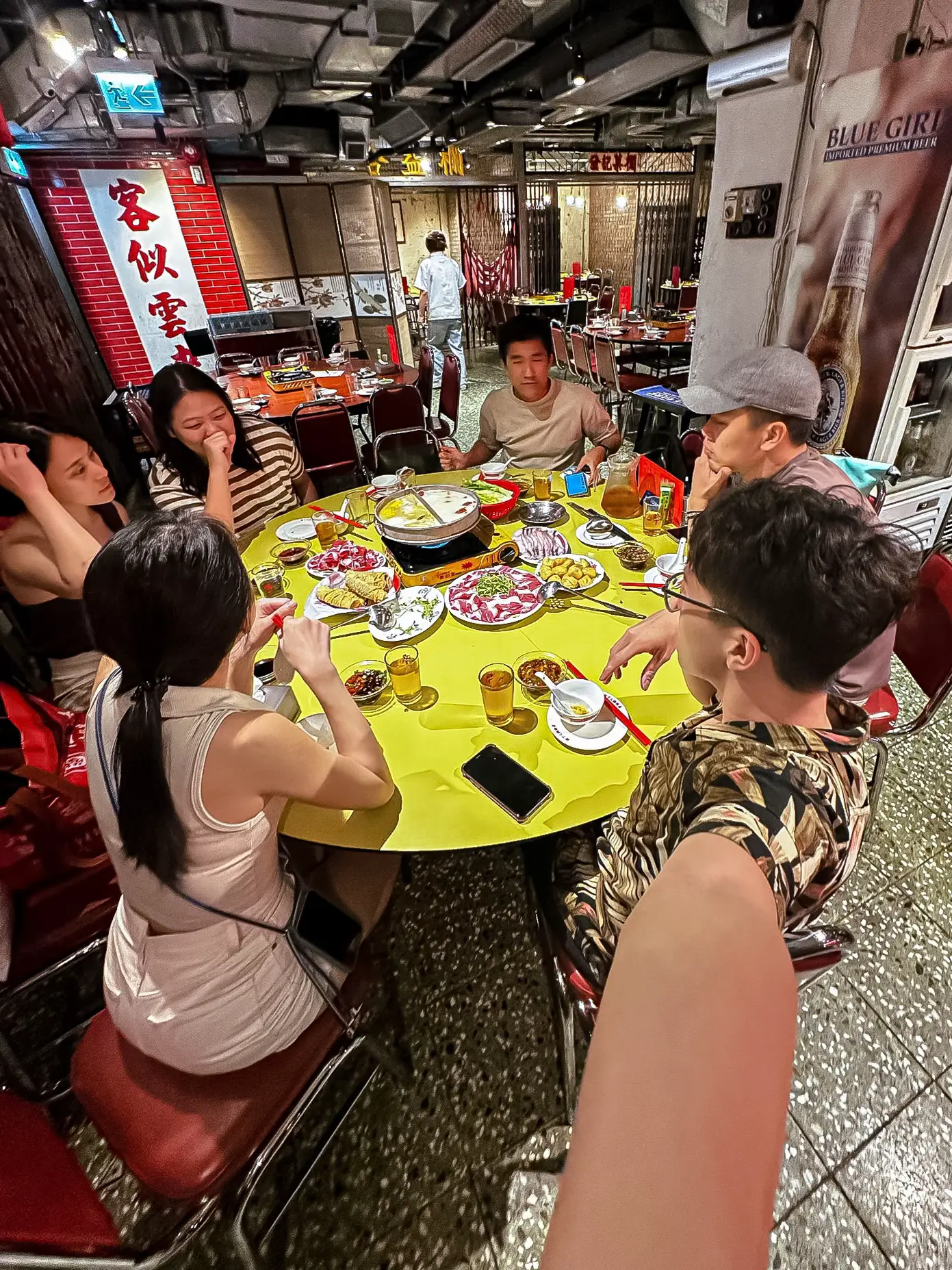No joke! This is HK’s Ultimate Local Hotpot Heaven | Gallery posted by Zhe Hong | Lemon8