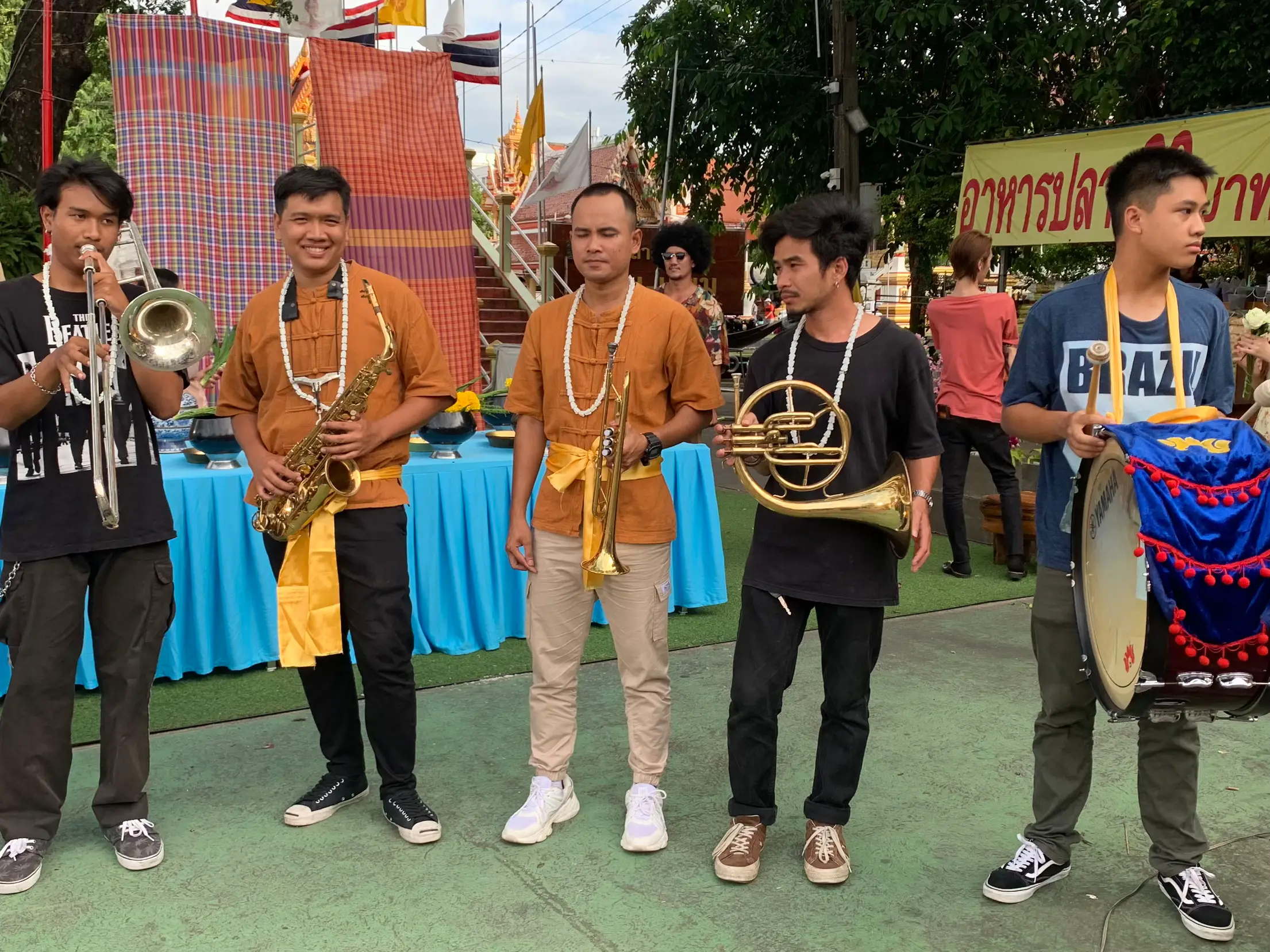 บริการแตรวง แตรวงกรุงเทพ | แกลเลอรีที่โพสต์โดย Tor Andy | Lemon8