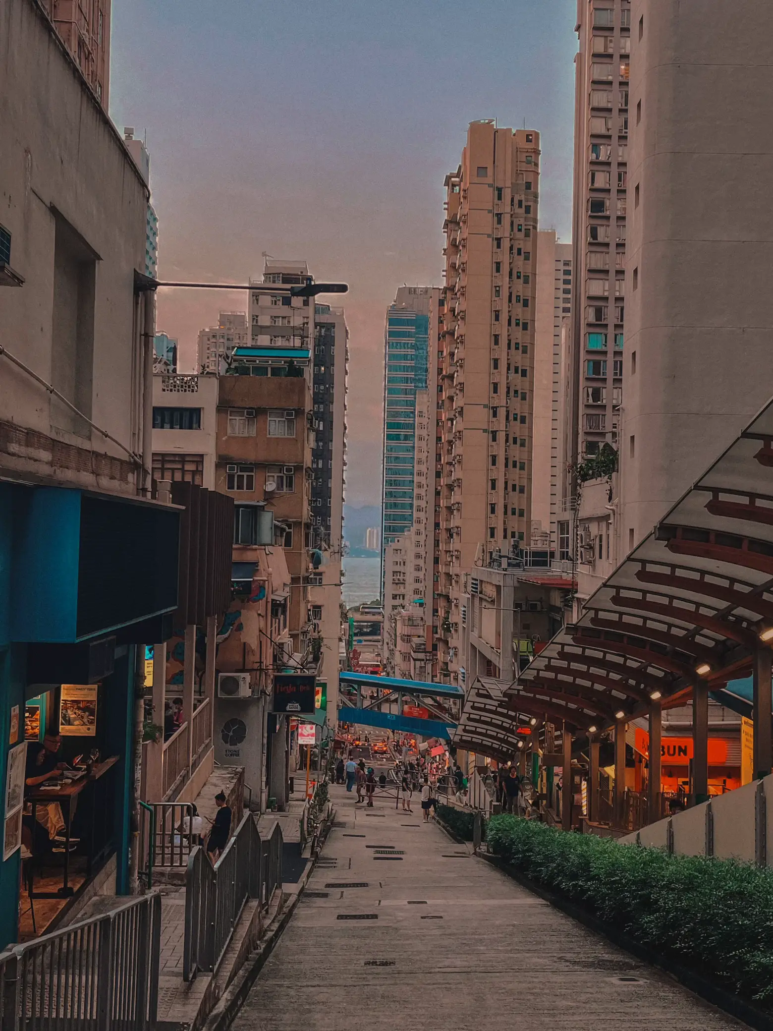 บรรยากาศชิลๆที่ฮ่องกง | แกลเลอรีที่โพสต์โดย Phoebe Hung | Lemon8