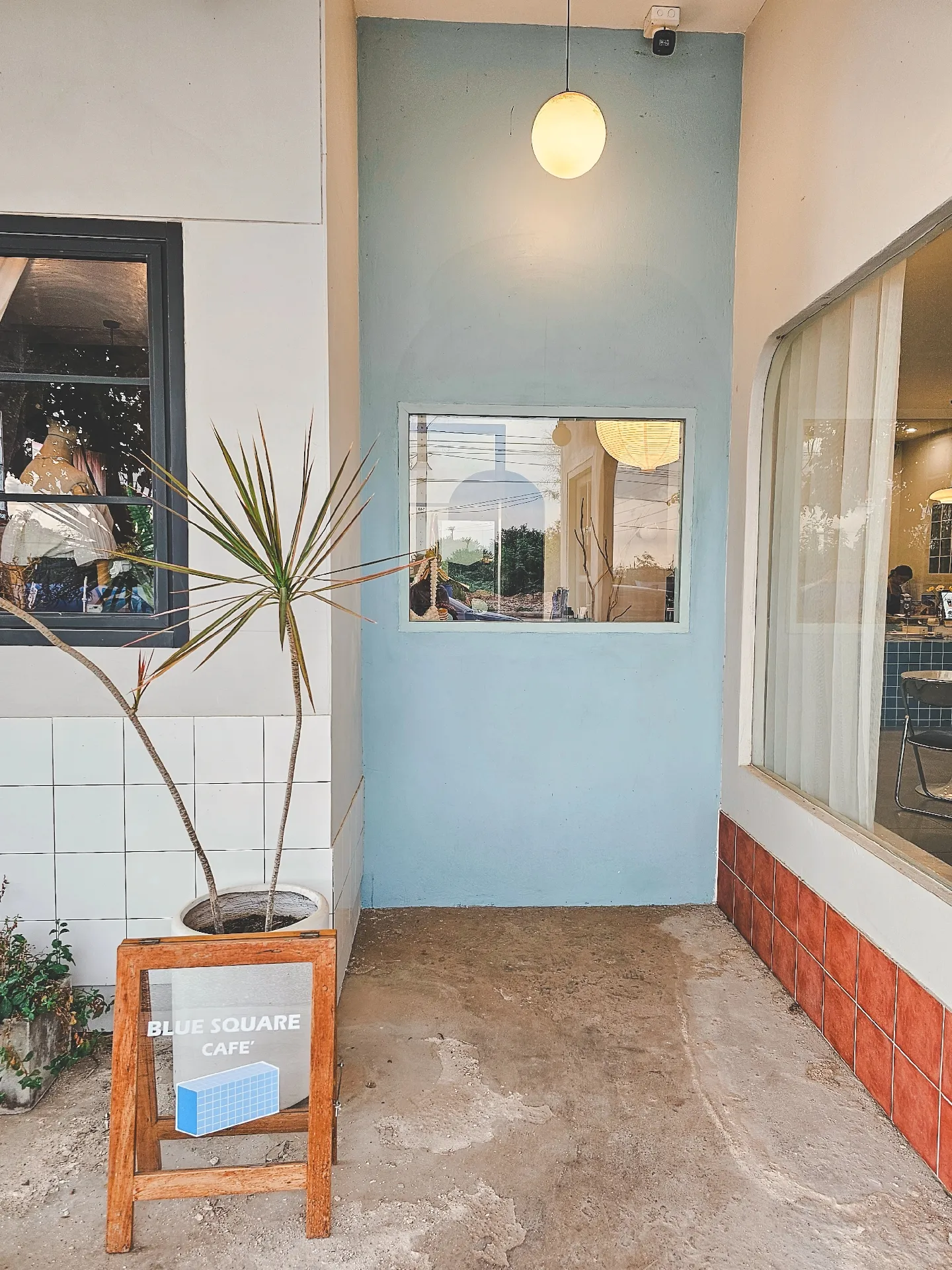 คาเฟ่มินิมอล สไตล์เกาหลี | แกลเลอรีที่โพสต์โดย Sea Chan | Lemon8