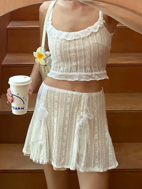 ป้ายยาชุด set ลูกไม้ | แกลเลอรีที่โพสต์โดย punch | Lemon8