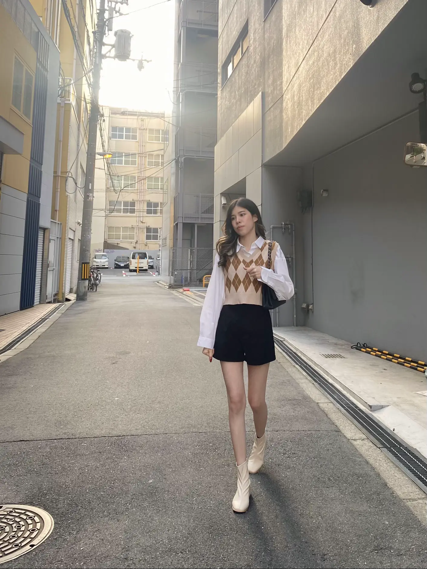 🇯🇵OOTD in Japan | outfit ideas👖👟 | แกลเลอรีที่โพสต์โดย 珍妮♡ | Lemon8