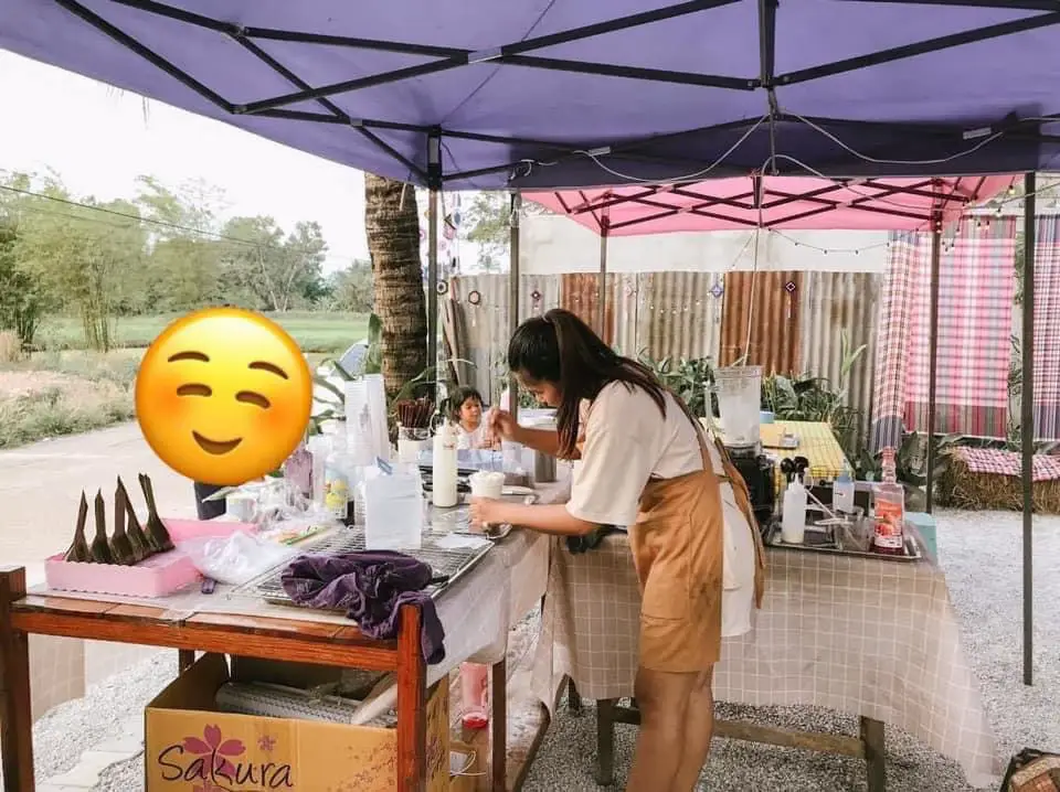 คาเฟ่เล็กๆหน้าบ้าน | แกลเลอรีที่โพสต์โดย Yak pung pung | Lemon8