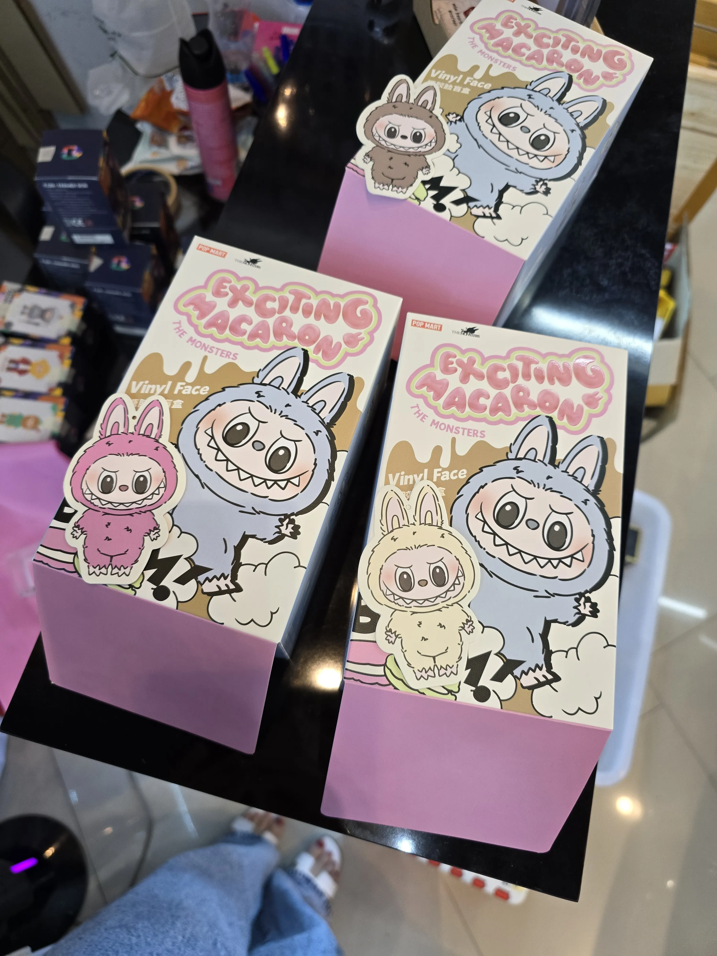 LABUBU MACARON พวงกุญแจ 🧸 | แกลเลอรีที่โพสต์โดย comereview | Lemon8