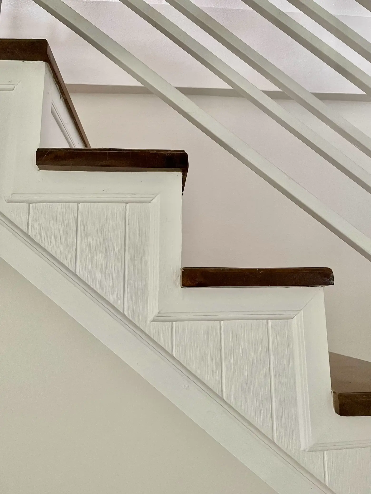 Renovate: บันไดเก่าจะมินิมอลได้มั้ย? | แกลเลอรีที่โพสต์โดย lllkkk | Lemon8