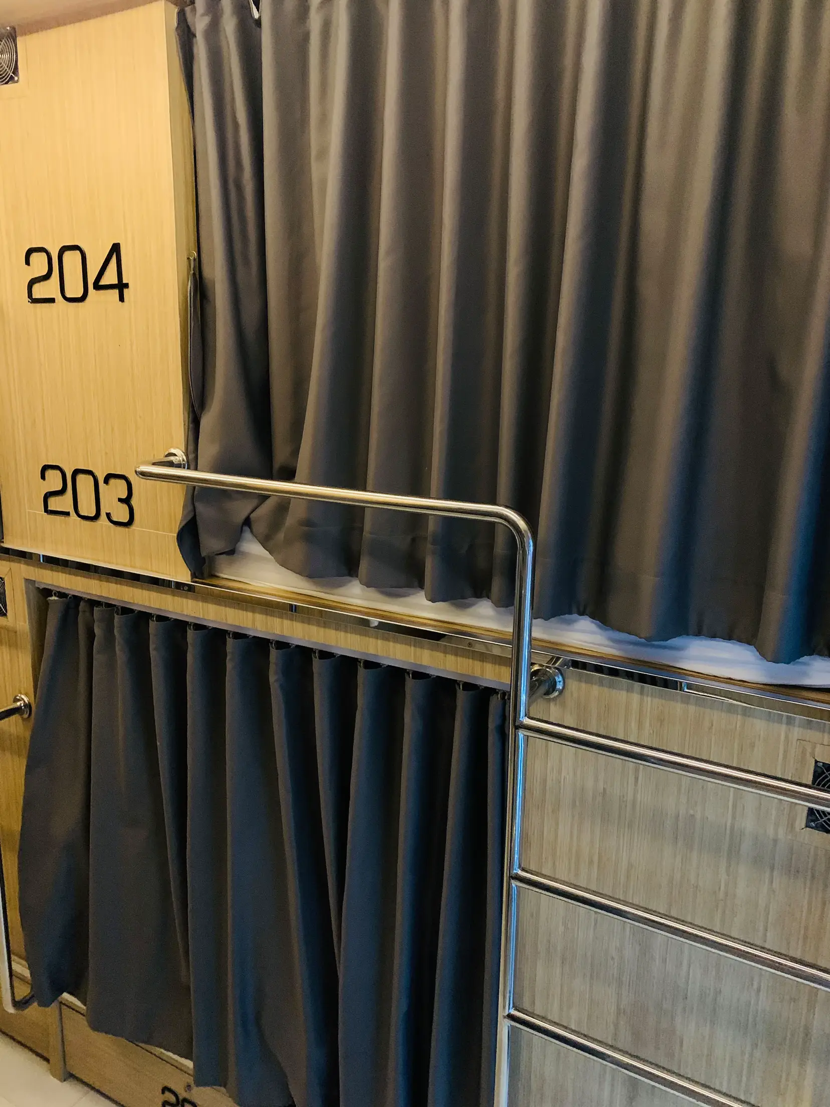 ที่พักติดBTS | แกลเลอรีที่โพสต์โดย Ploymuay | Lemon8