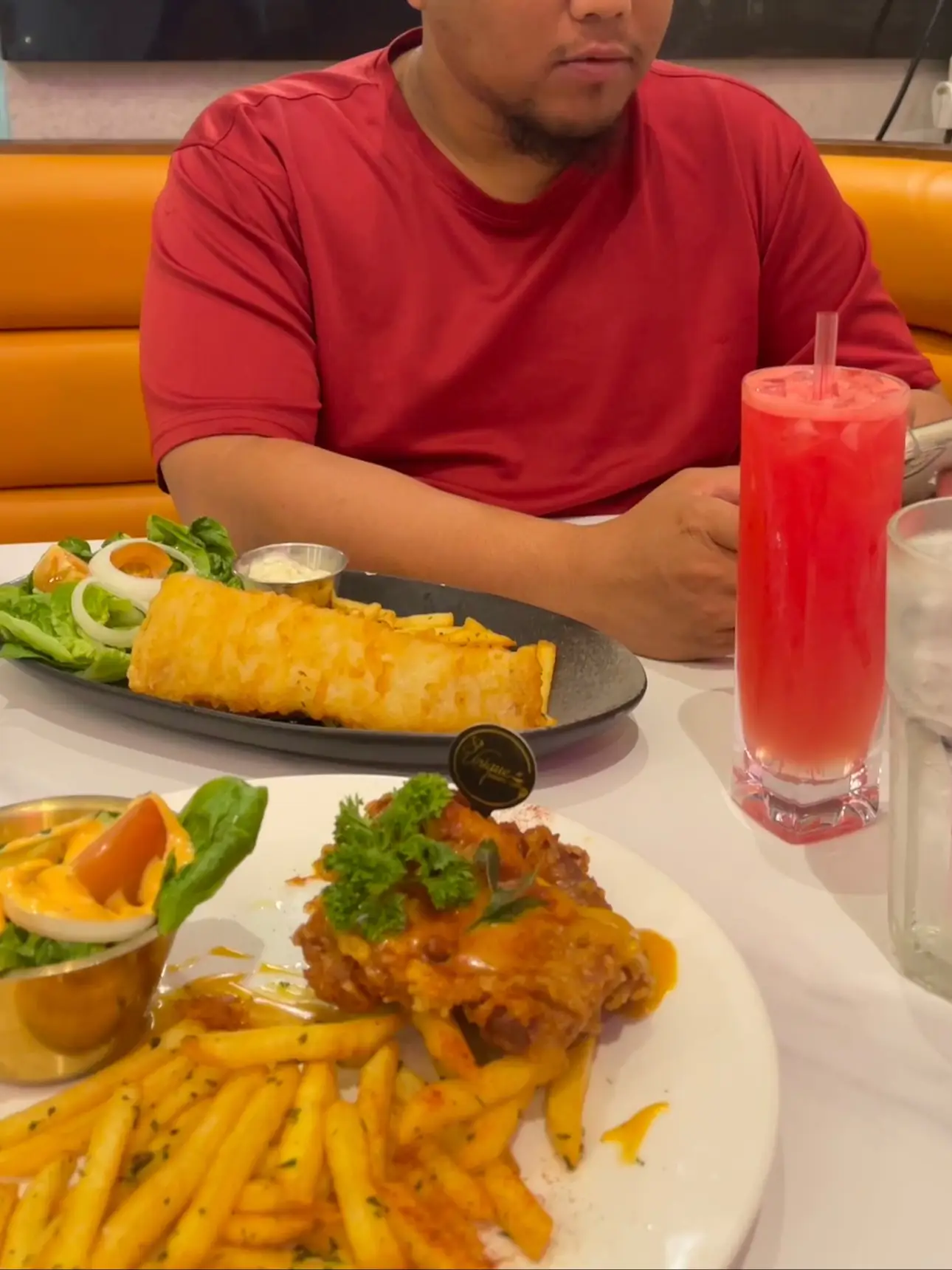 📍Unique Eatery Cafe, Bintulu | แกลเลอรีที่โพสต์โดย Daisy 🌸 | Lemon8